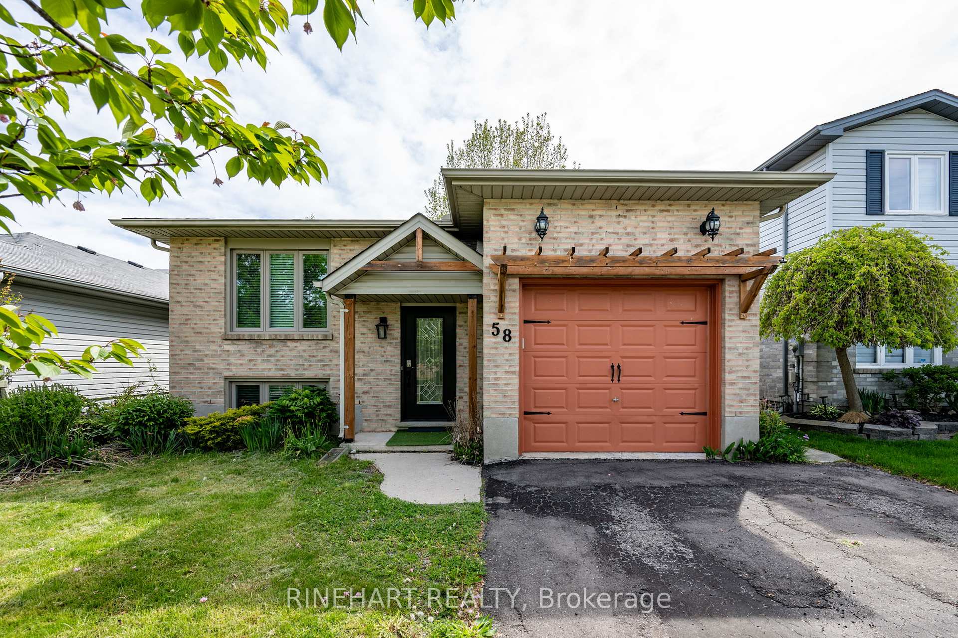 58 Sunrise Crescent, London East, ON N5V 4V5