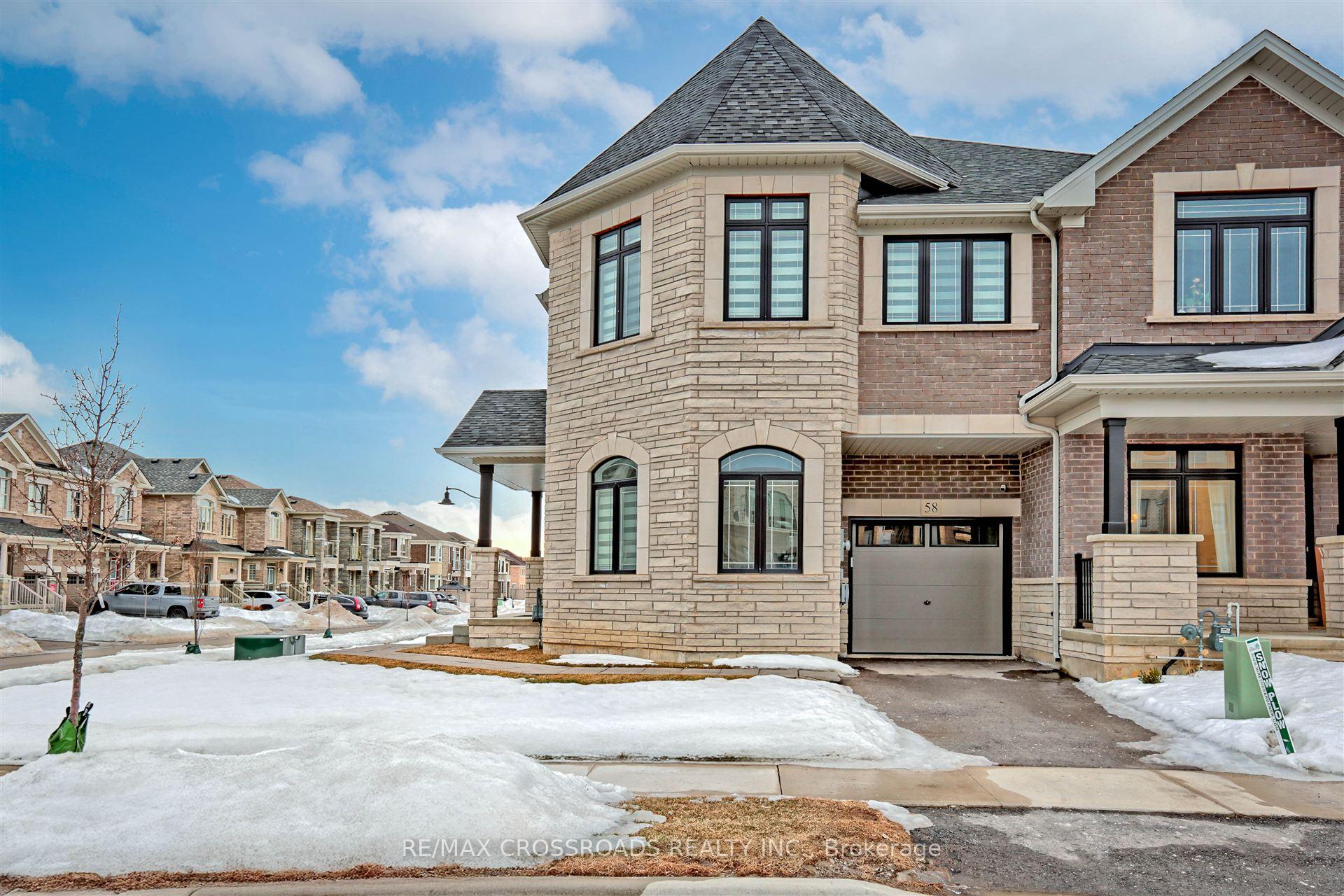 58 Westfield Crescent, Hamilton, ON L8B 1X9
