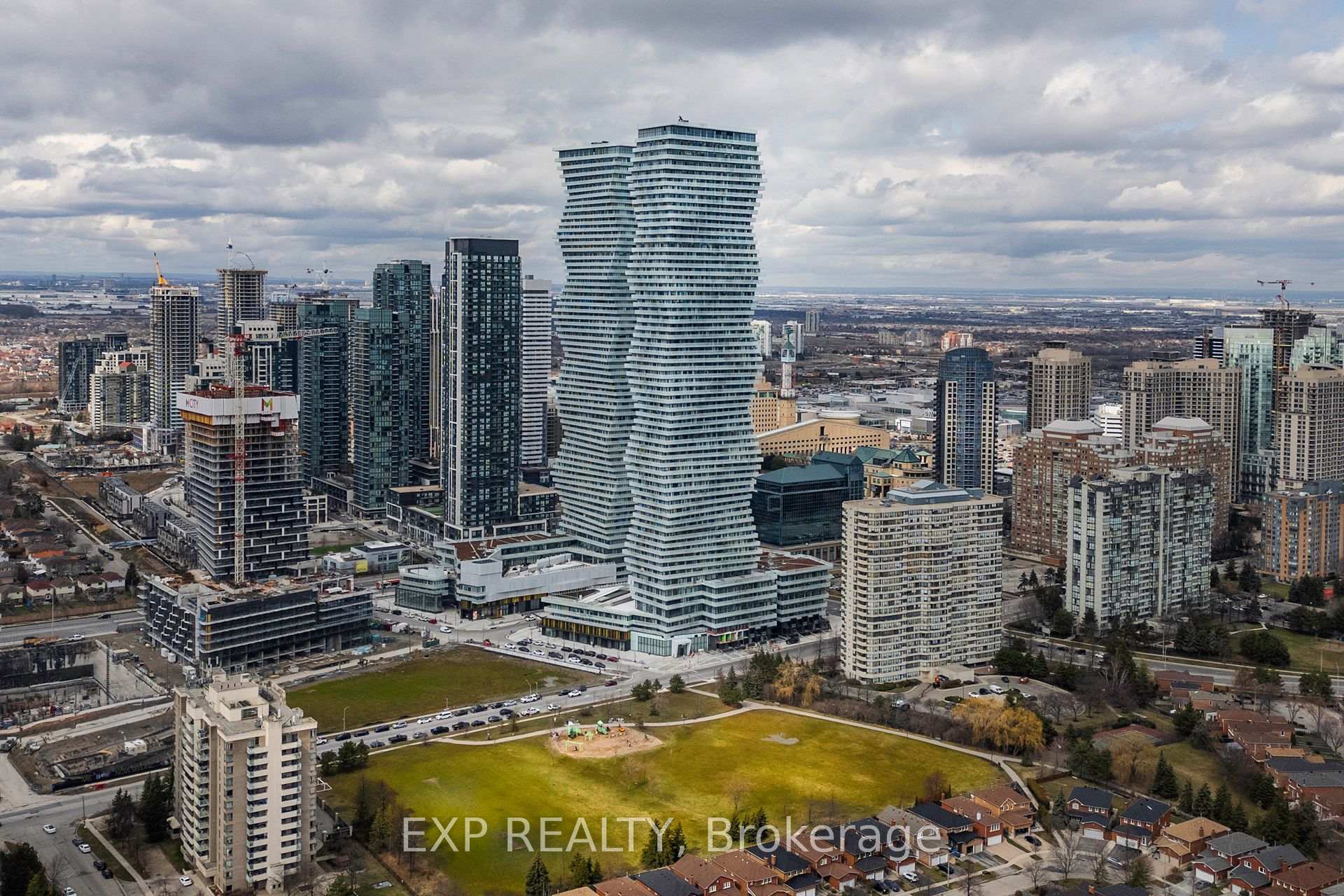 5806 - 3883 QUARTZ Road, Mississauga, ON L5B 0M4