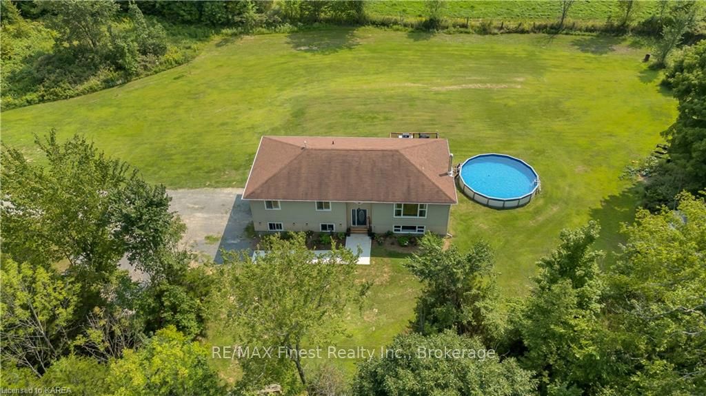 5844 WILMER Road, South Frontenac, ON K0H 2L0