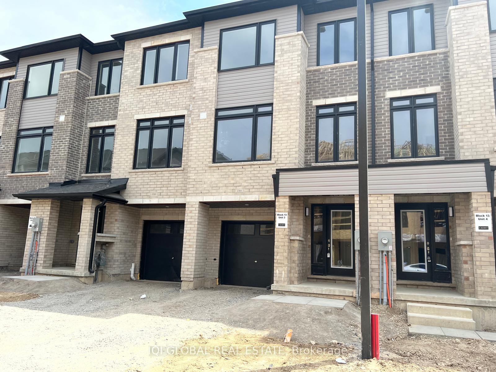 202 - 585 Colborne Street, Brantford, ON N3S 3M7