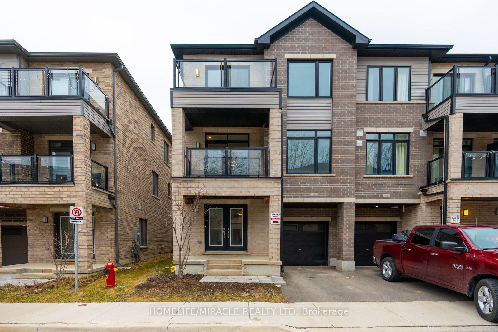 810 - 585 Colborne Street E, Brantford, ON N3S 3M7