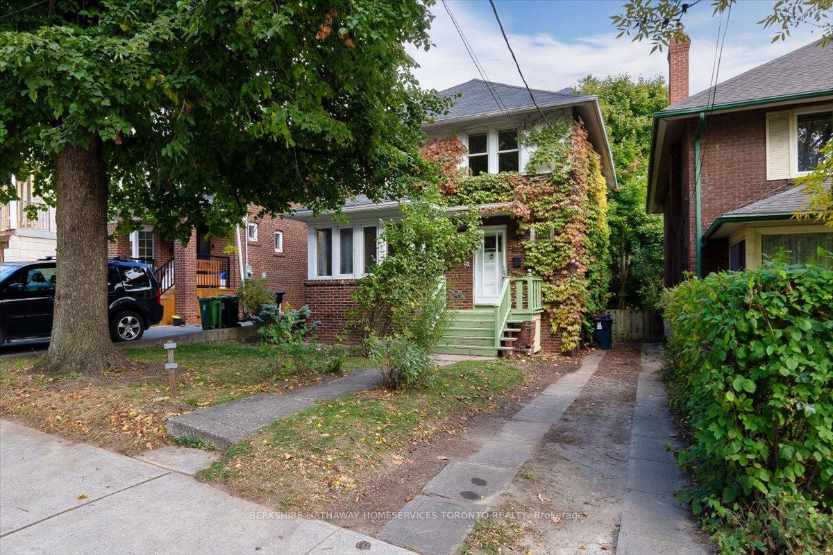 589 Oriole Parkway, Toronto, ON M4R 2B9