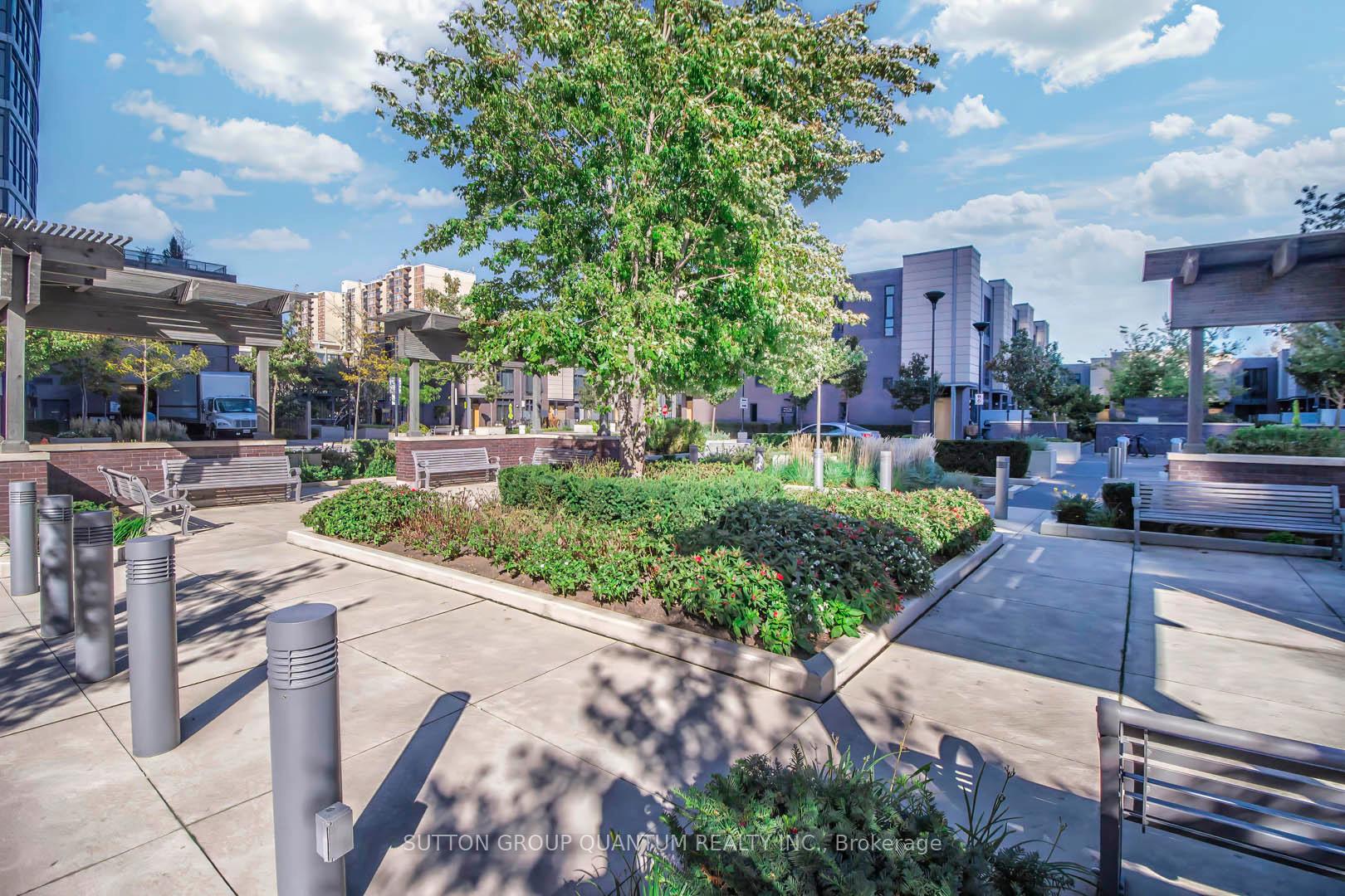 59 - 27 Valhalla Inn Road, Toronto, ON M9B 0B3