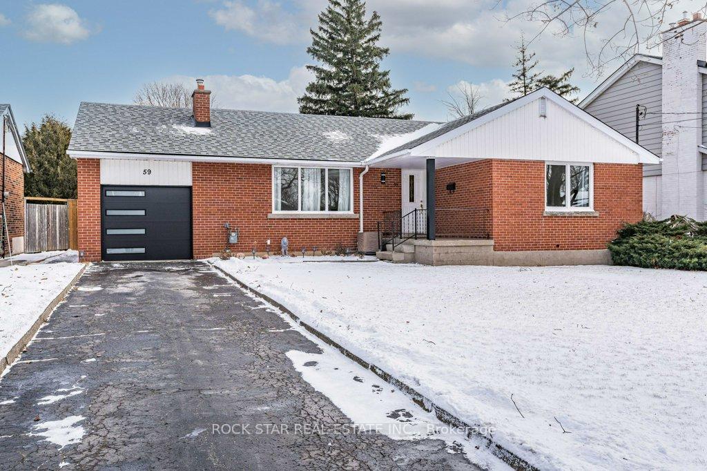 59 Kings Forest Drive, Hamilton, ON L8T 4J4
