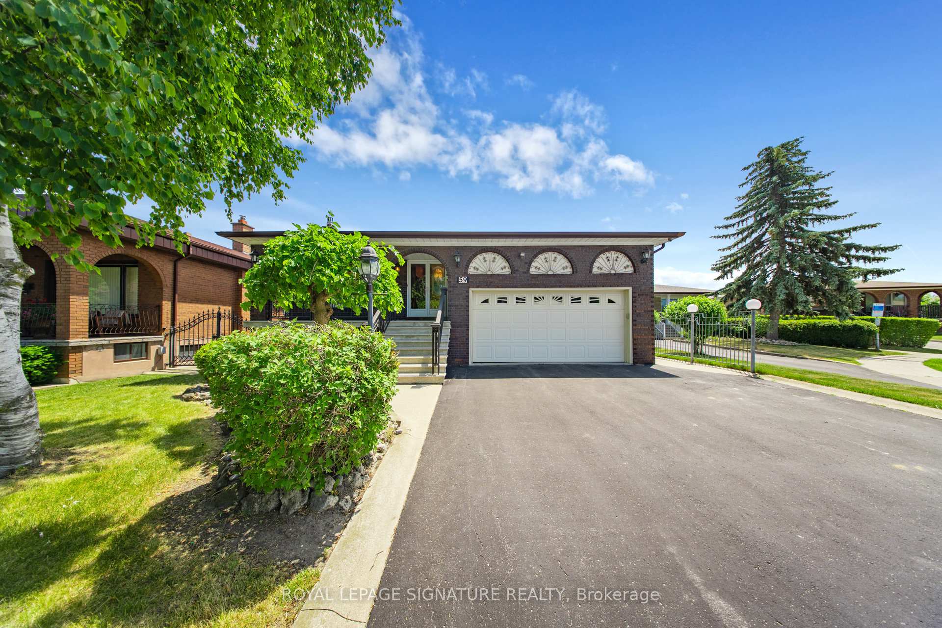 59 Lewis Drive, Vaughan, ON L4L 2B8