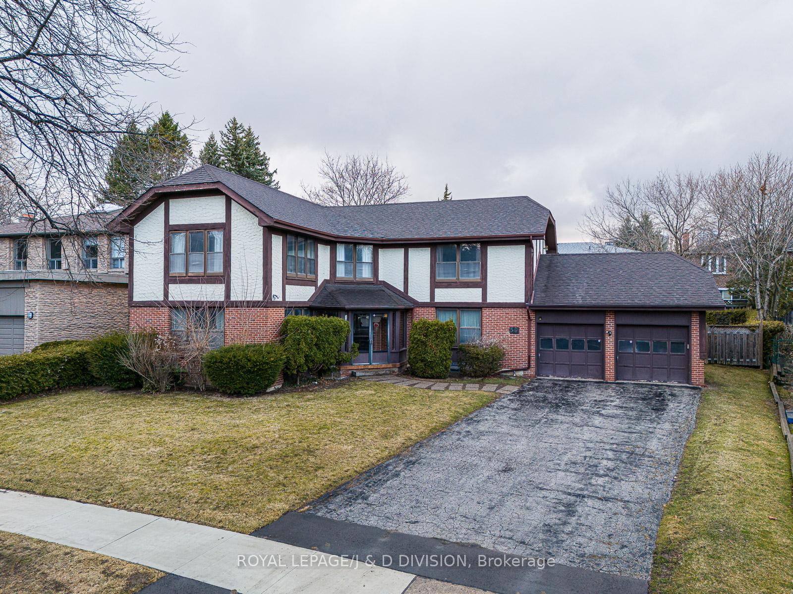 59 Mellowood Drive, Toronto, ON M2L 2E4