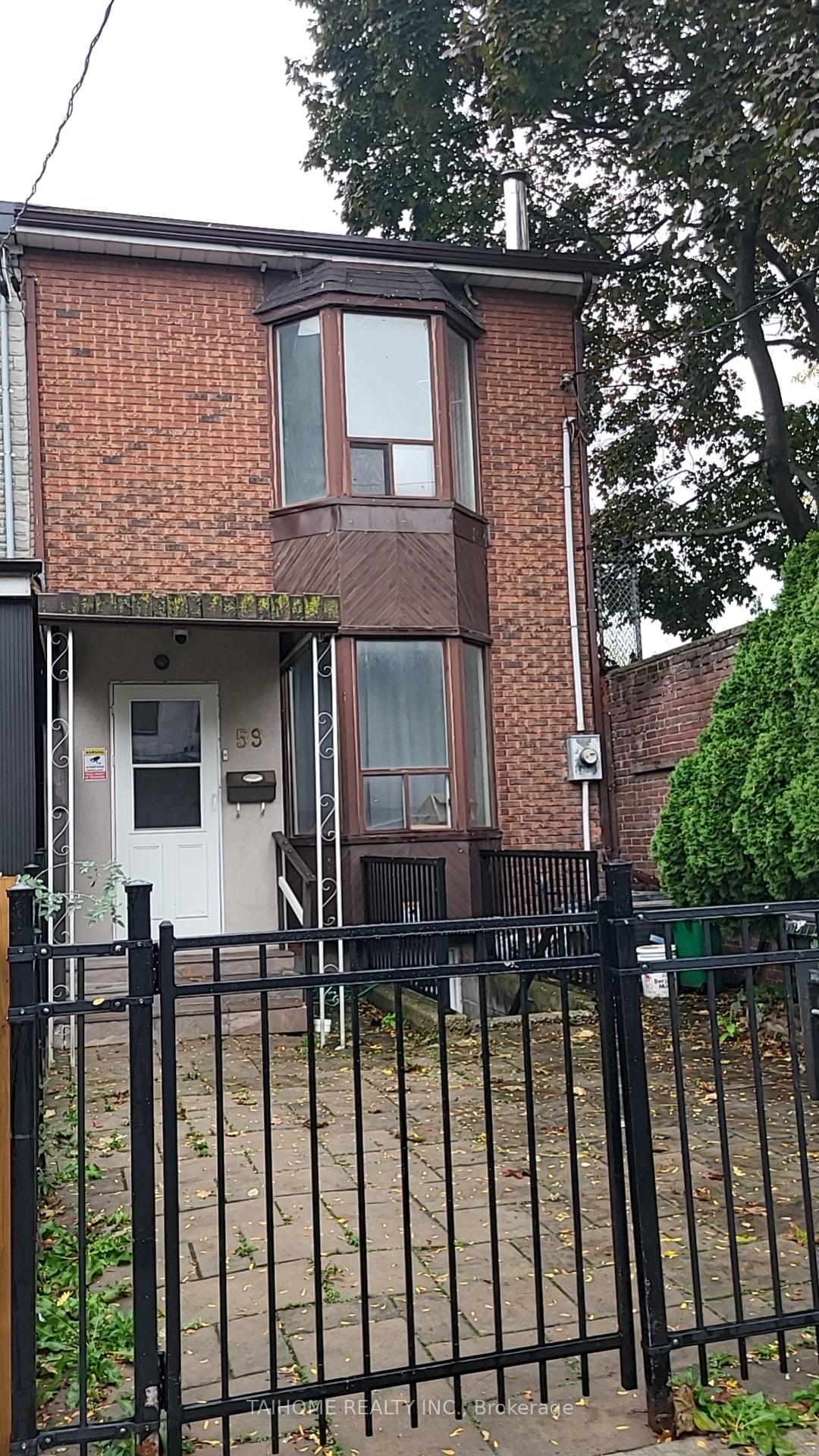 59 Oxford Street, Toronto, ON M5T 1N8