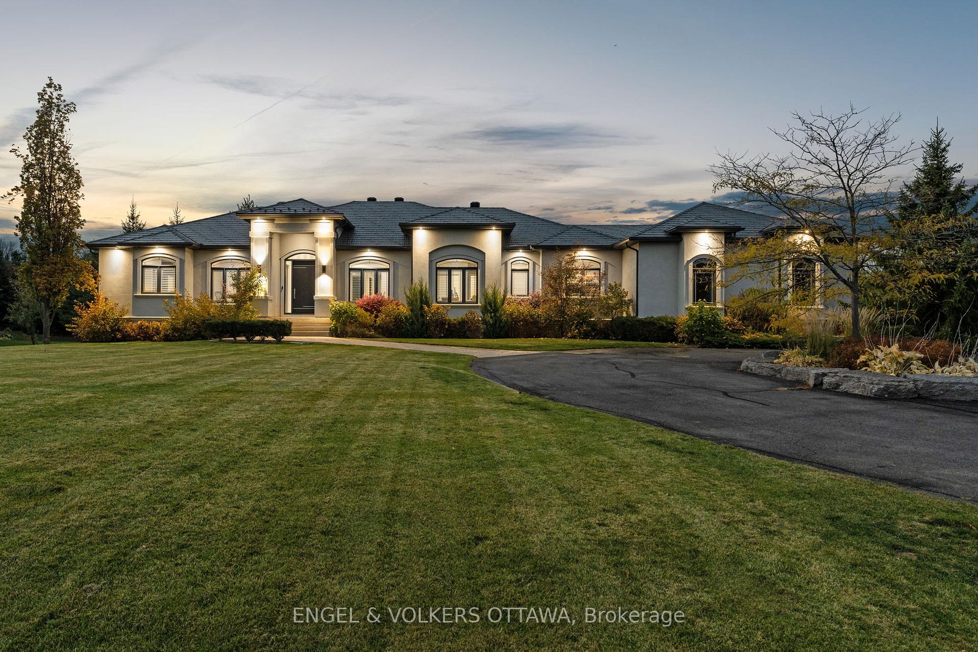 5906 Longhearth Way, Manotick - Kars - Rideau Twp and Area, ON K4M 1M1
