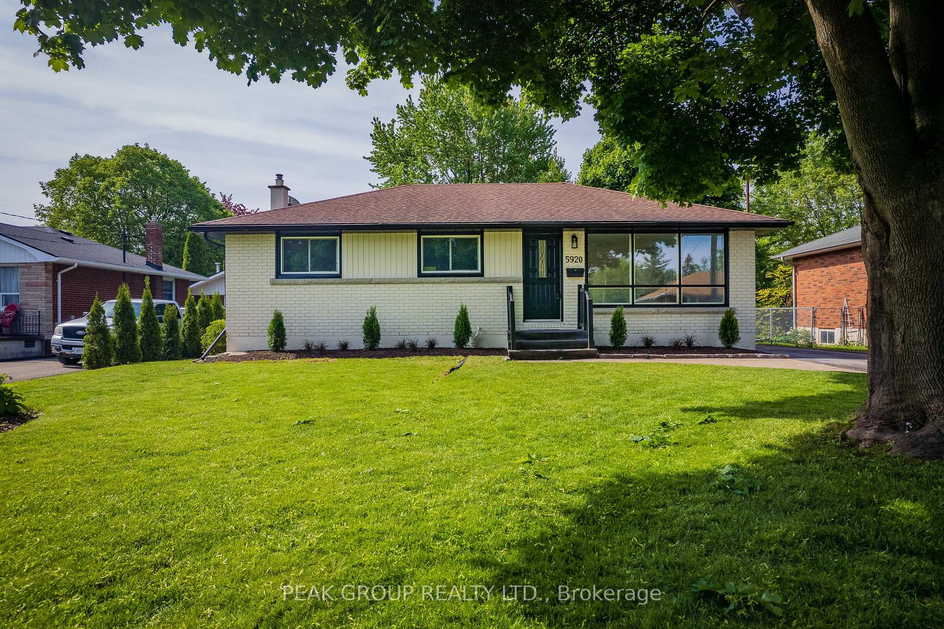 5920 SILVERWOOD Crescent, Niagara Falls, ON L2J 1V2