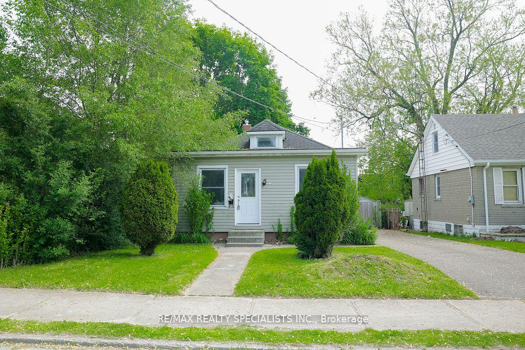 5920 Symmes Street, Niagara Falls, ON L2G 2G5