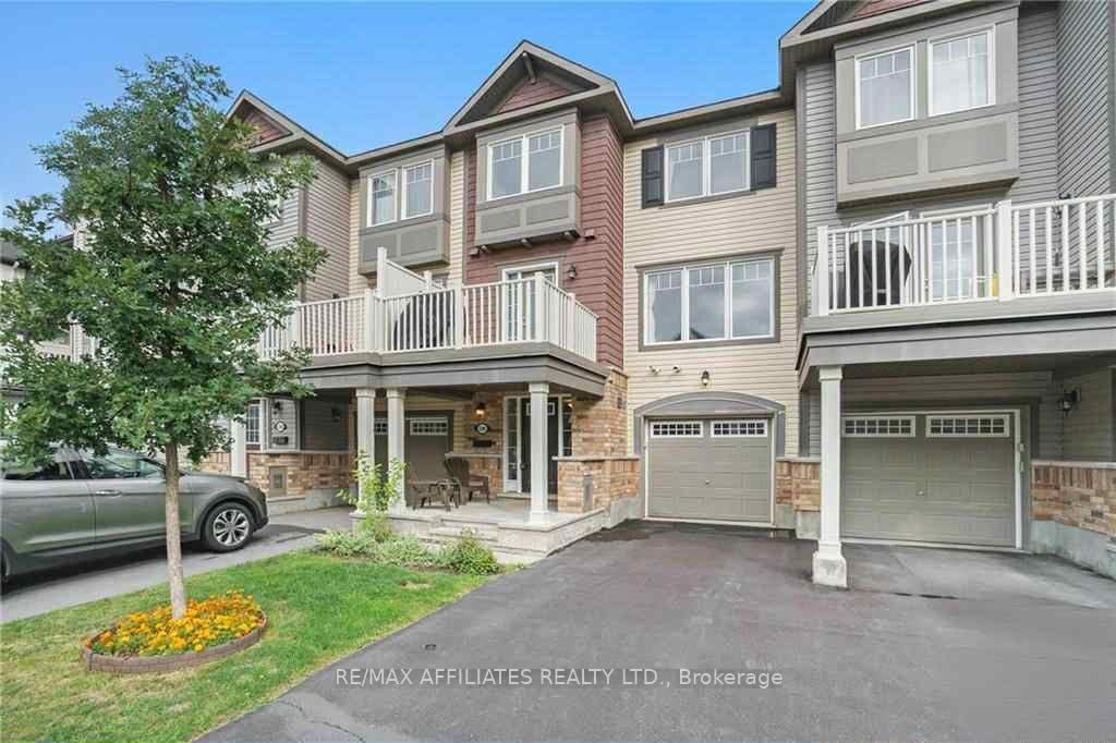 596 Foxlight Circle, Kanata, ON K2M 0L9