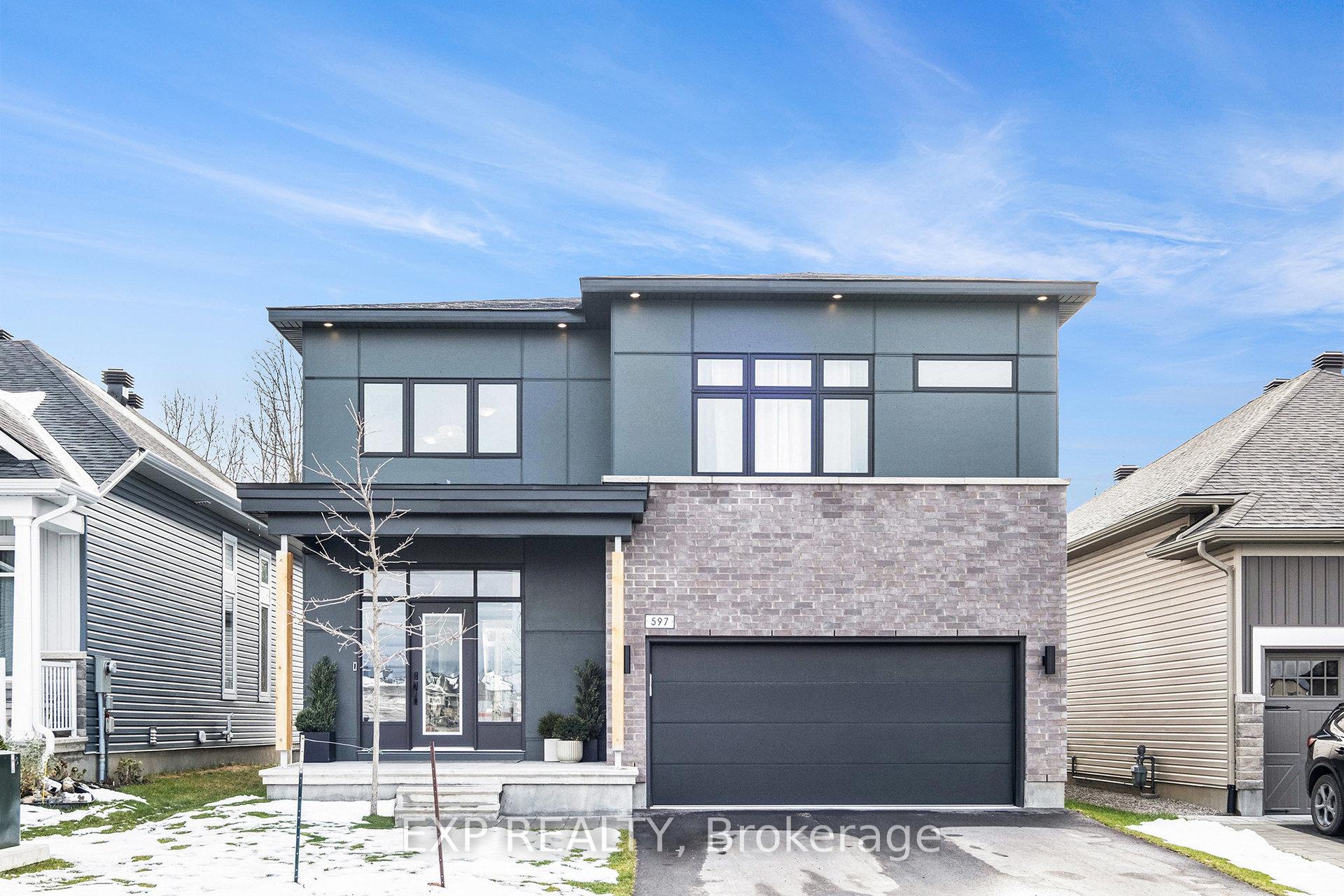 597 Paakanaak Avenue, Blossom Park - Airport and Area, ON K1X 0H4