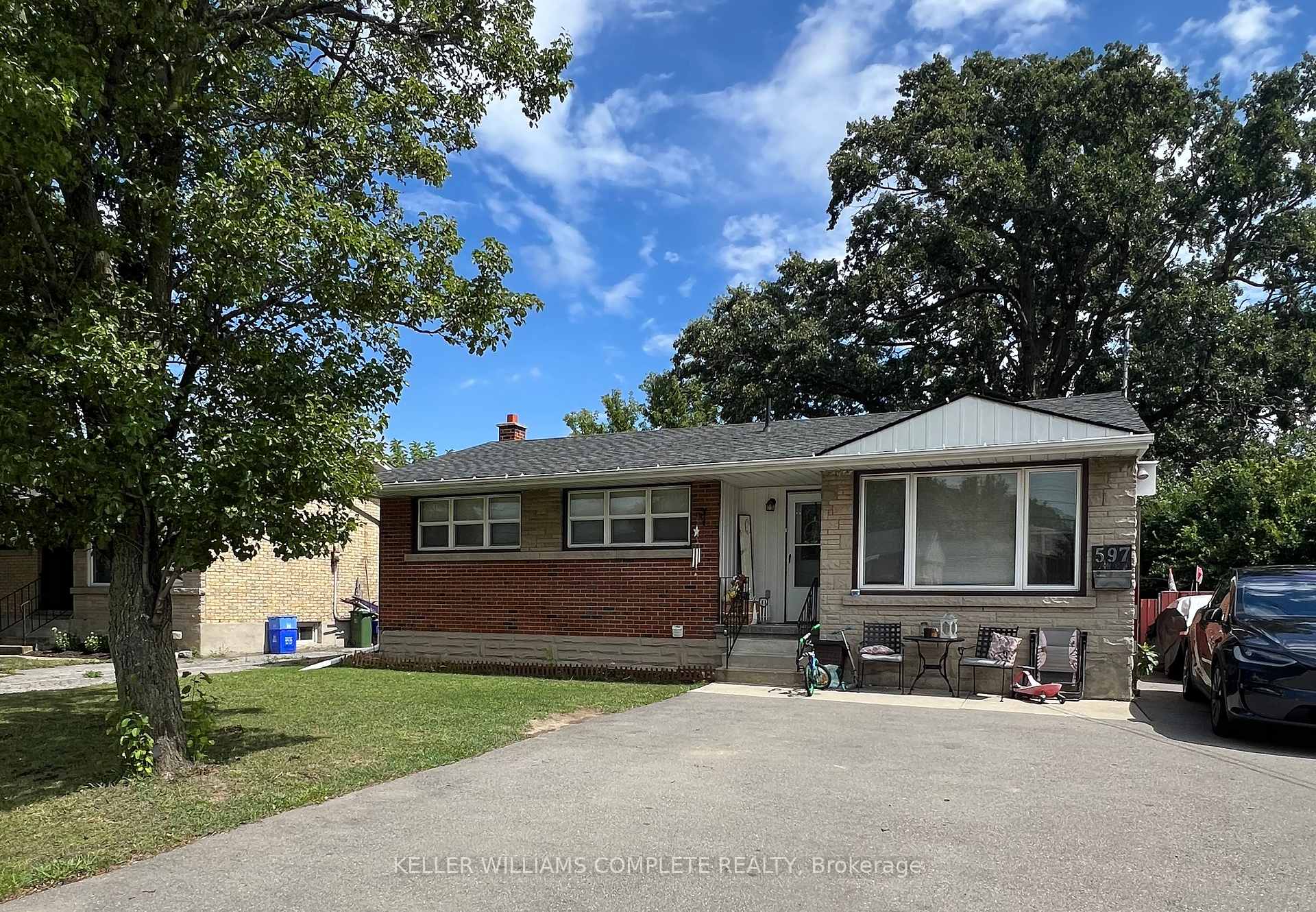 597 Upper Ottawa Street, Hamilton, ON L8T 3T4