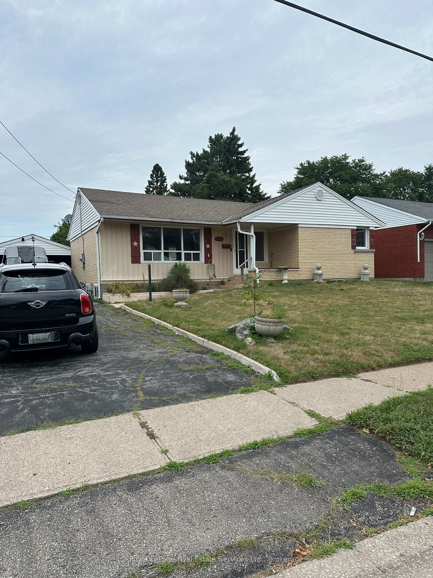 5971 Scott Street, Niagara Falls, ON L2E 3B3