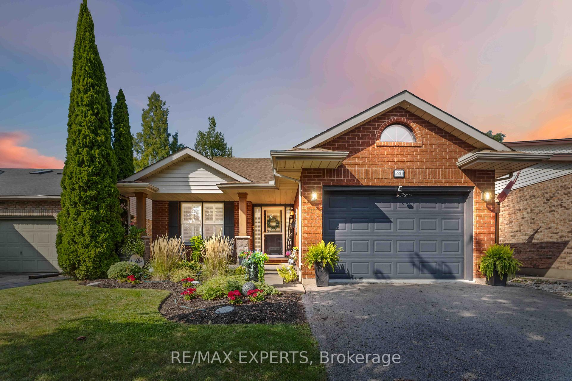 5991 Andrea Drive, Niagara Falls, ON L2H 2Z9