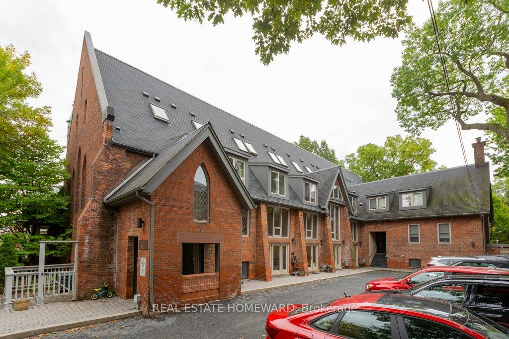 6 - 21 Swanwick Avenue, Toronto, ON M4E 1Z2