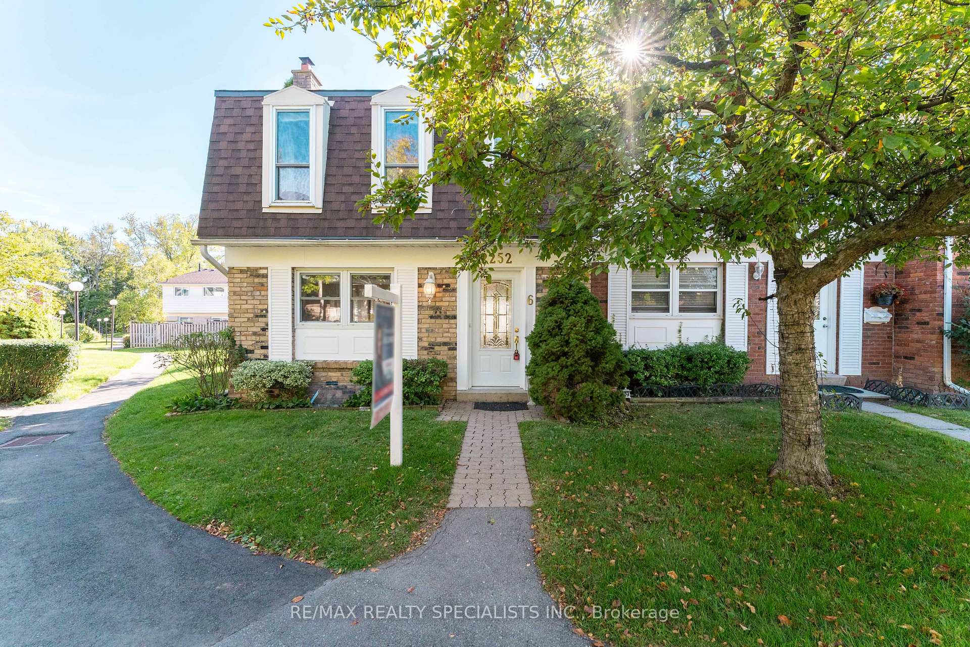 Burlington Real Estate MLS® Listings & Houses For Sale