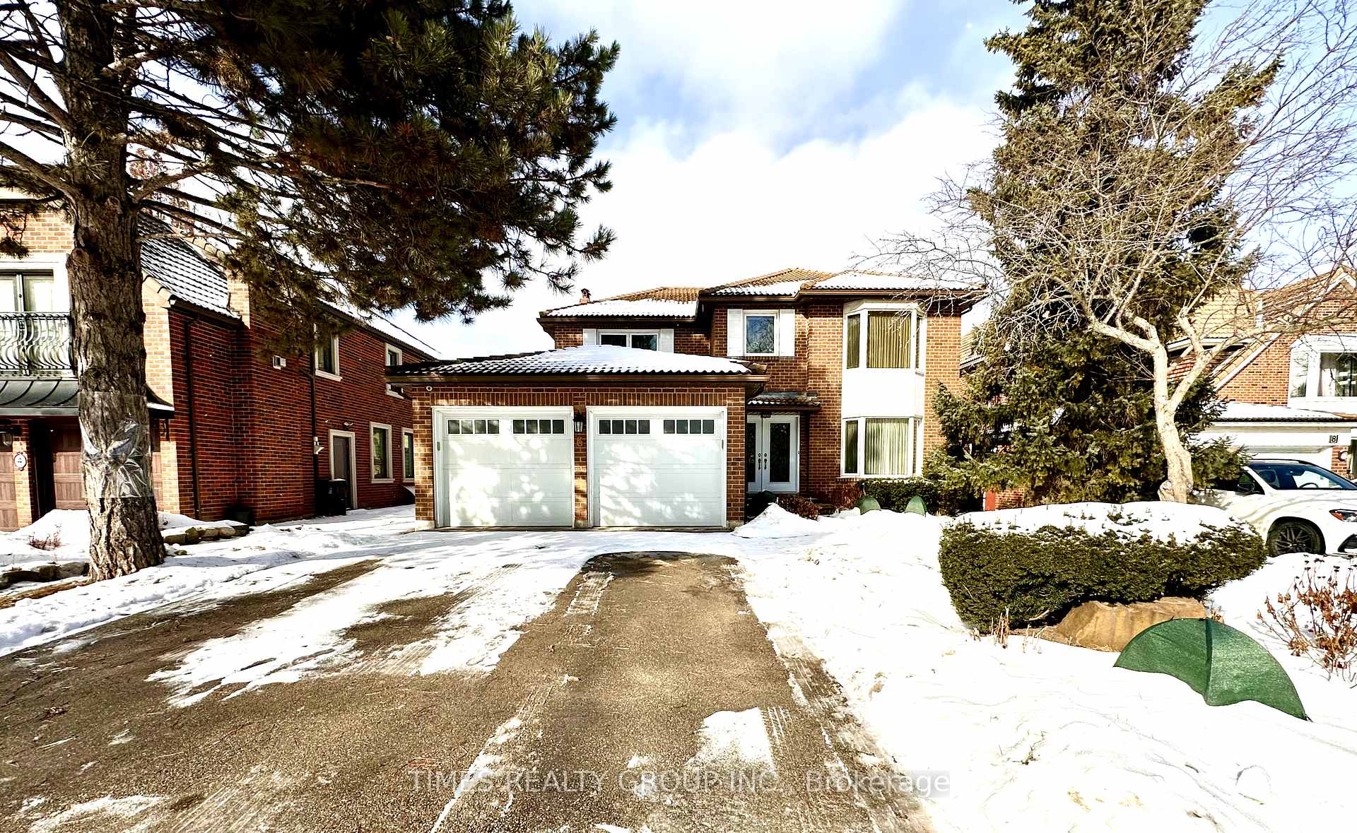 6 Carriage Lane, Toronto, ON M2R 3V6