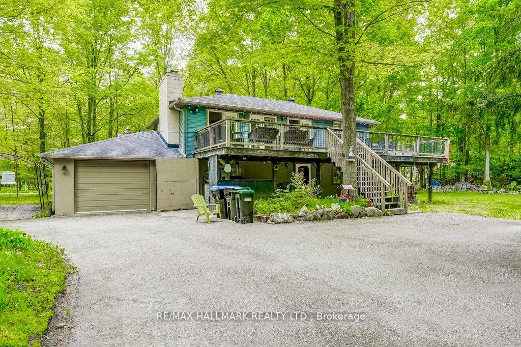 6 Elm Lane, Tiny, ON L9M 0H4