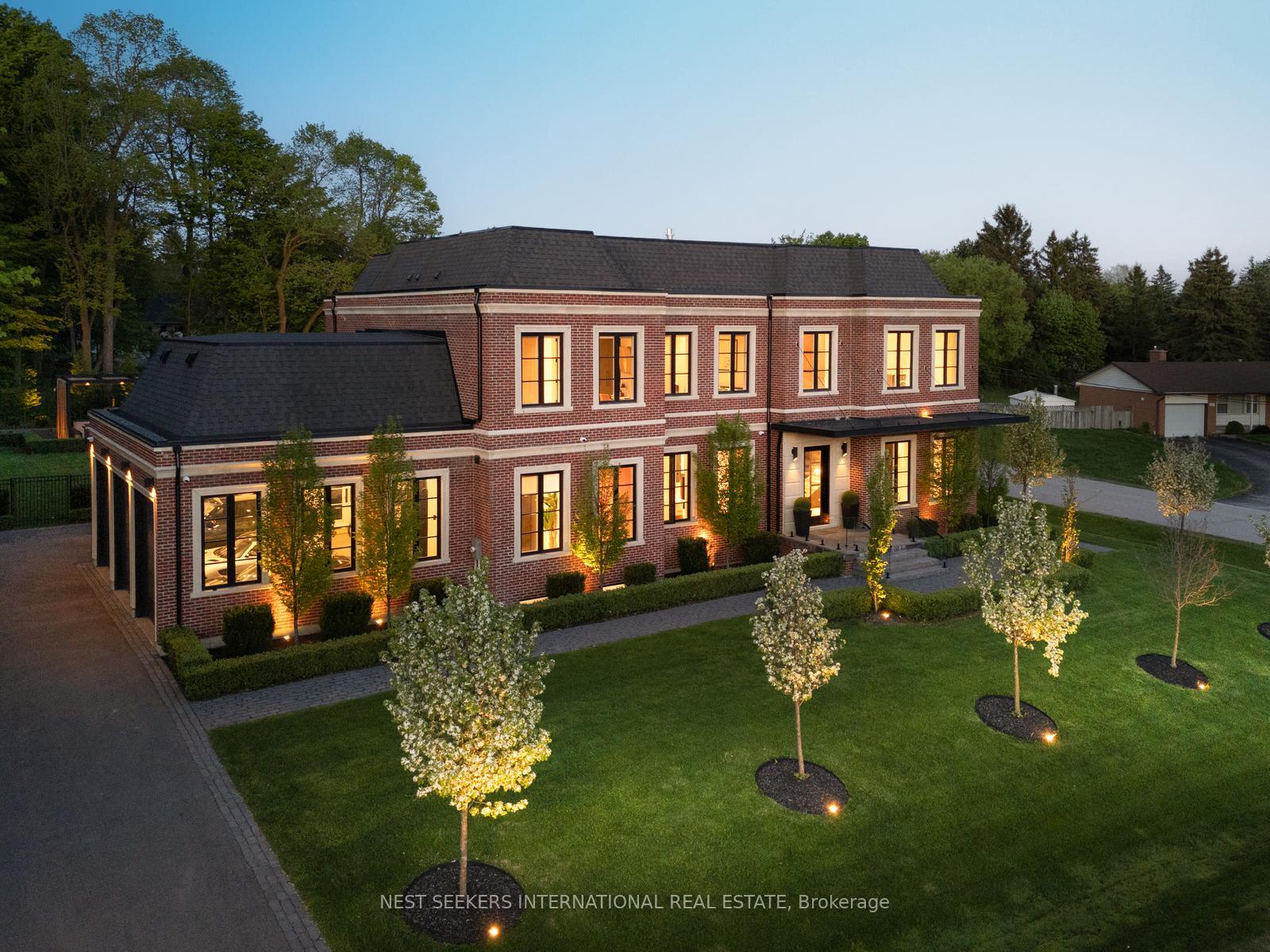 6 Forestave Crescent, King, ON L0G 1N0