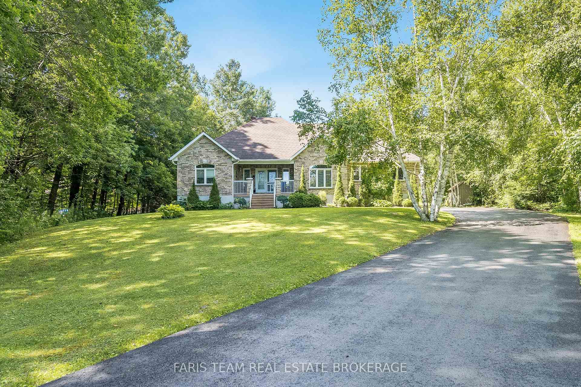 Tiny Real Estate MLS® Listings & Houses For Sale