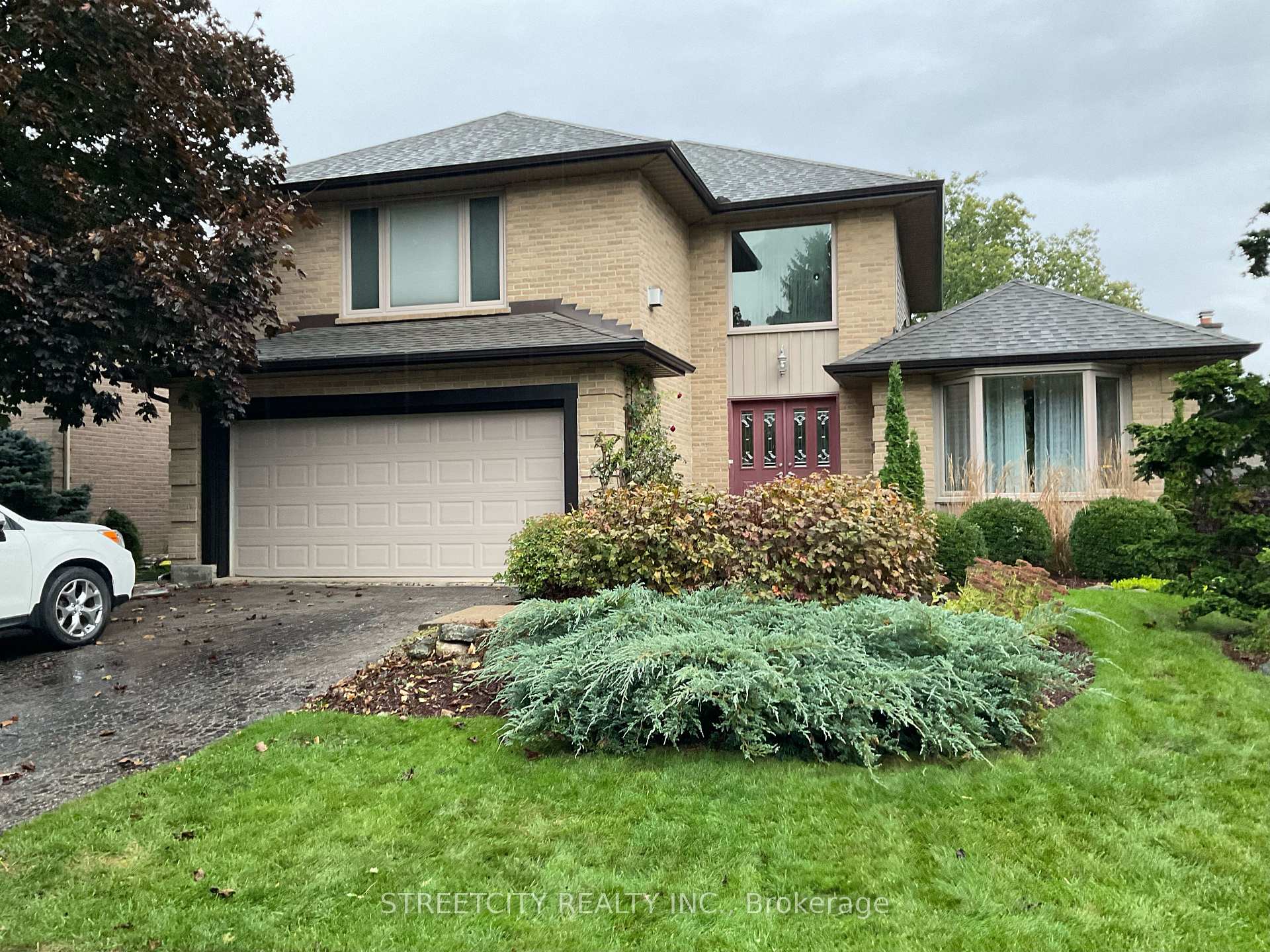 6 Parks Edge Crescent, London, ON N6K 3P6