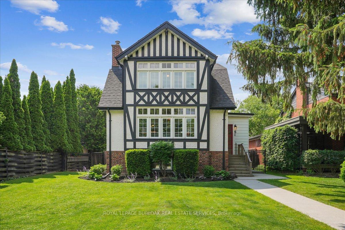6 Parkview Row, Hamilton, ON L9H 2R9