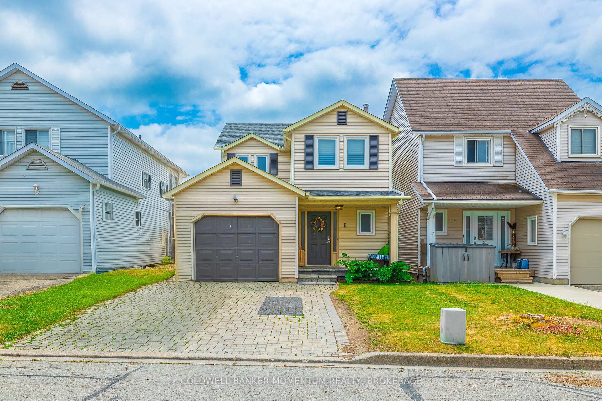 6 Rannie Court, Thorold, ON L2V 4X2