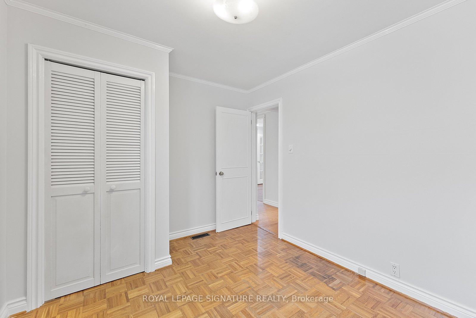 6 Robindale Avenue, Toronto, ON M8W 4A9