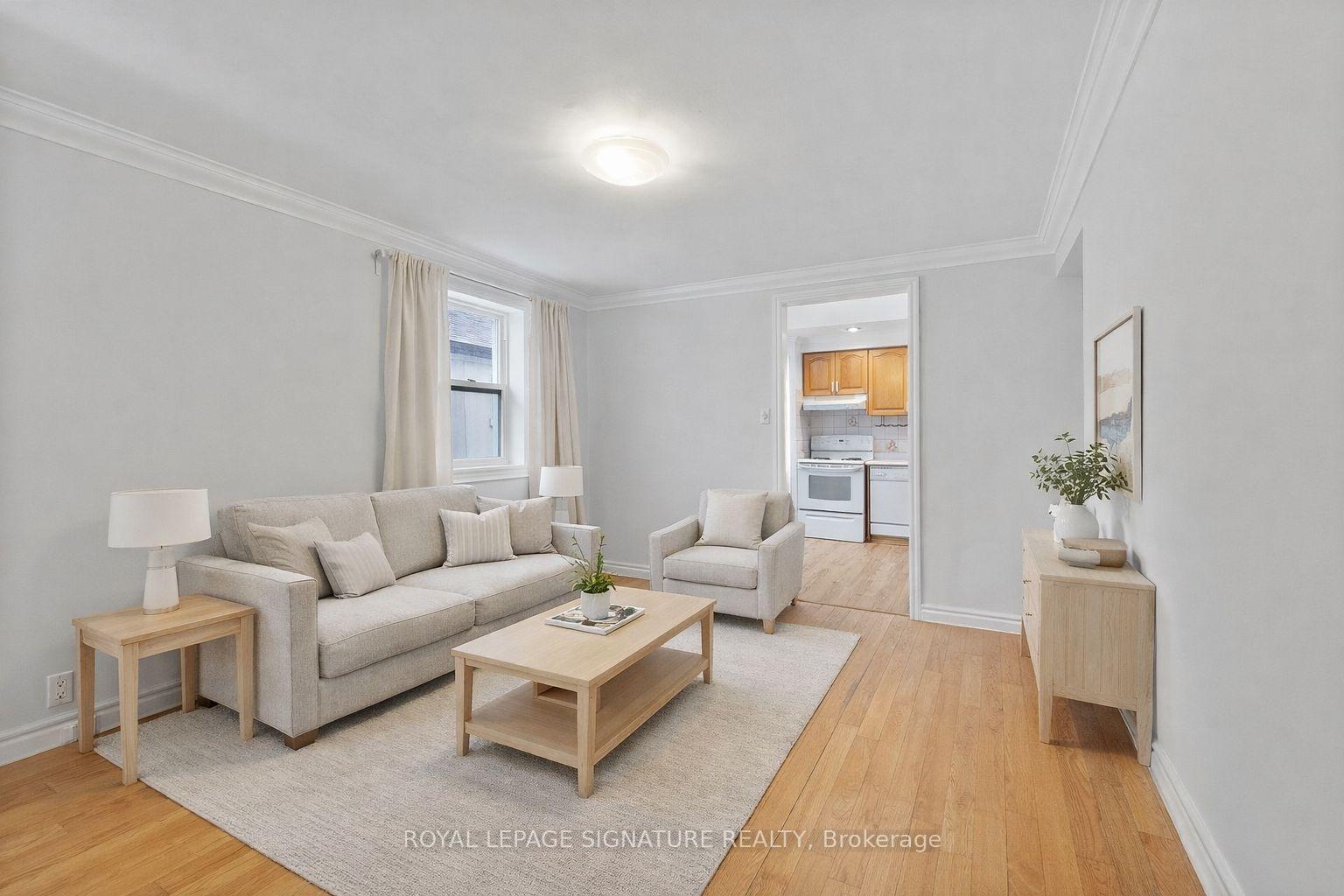 6 Robindale Avenue, Toronto, ON M8W 4A9