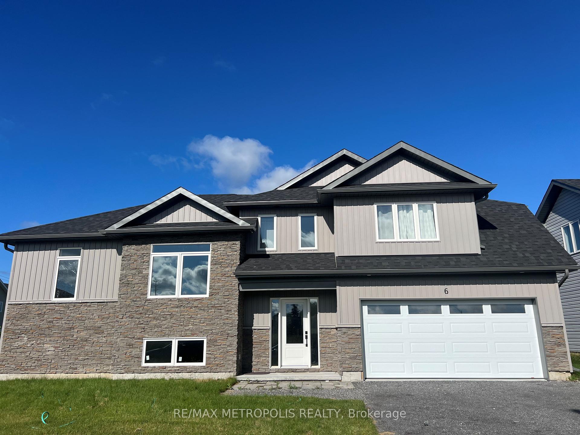 6 Summit Crescent, Belleville, ON K8N 0A2