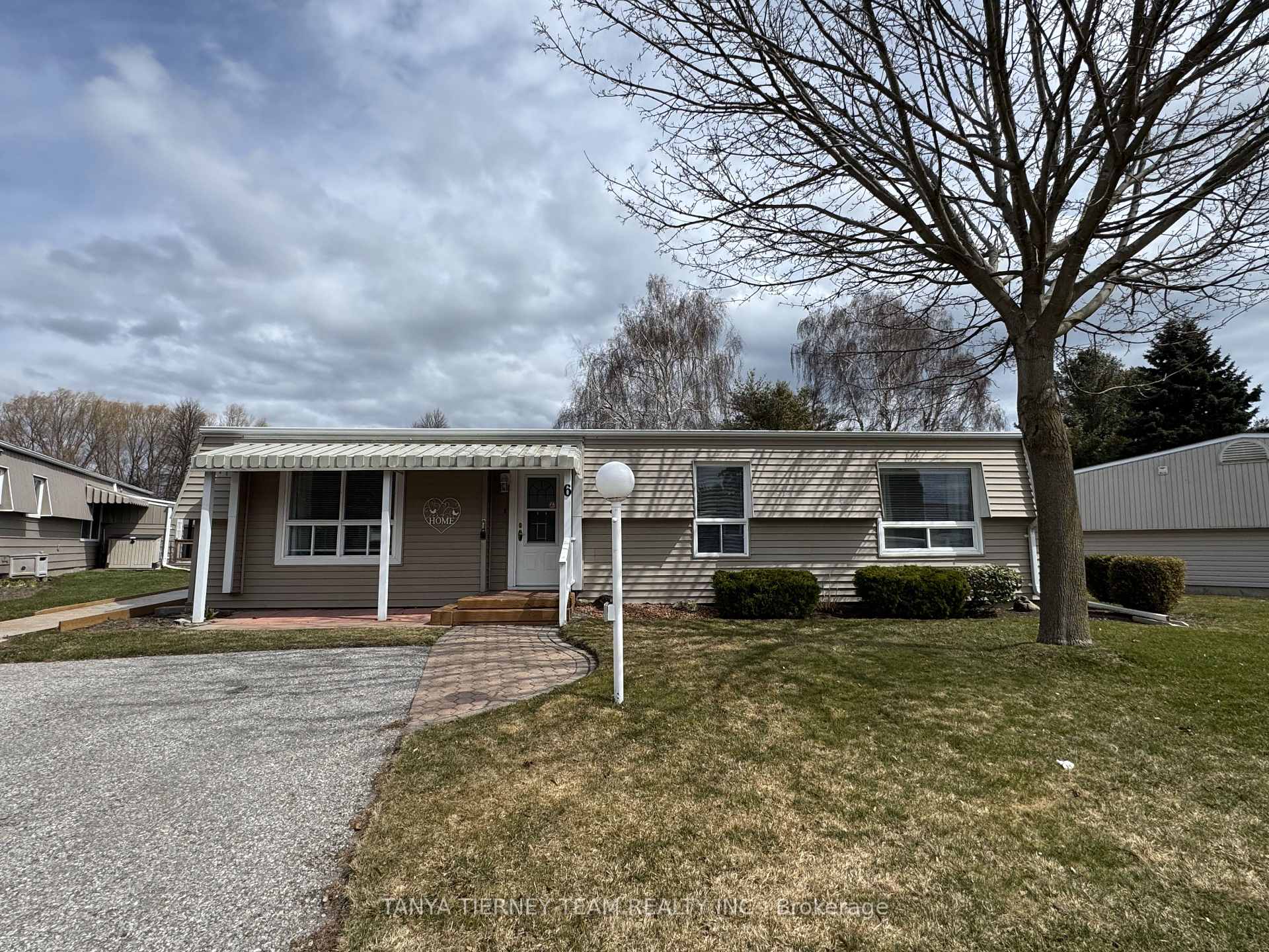 6 The Cove Road, Clarington, ON L1B 1B9