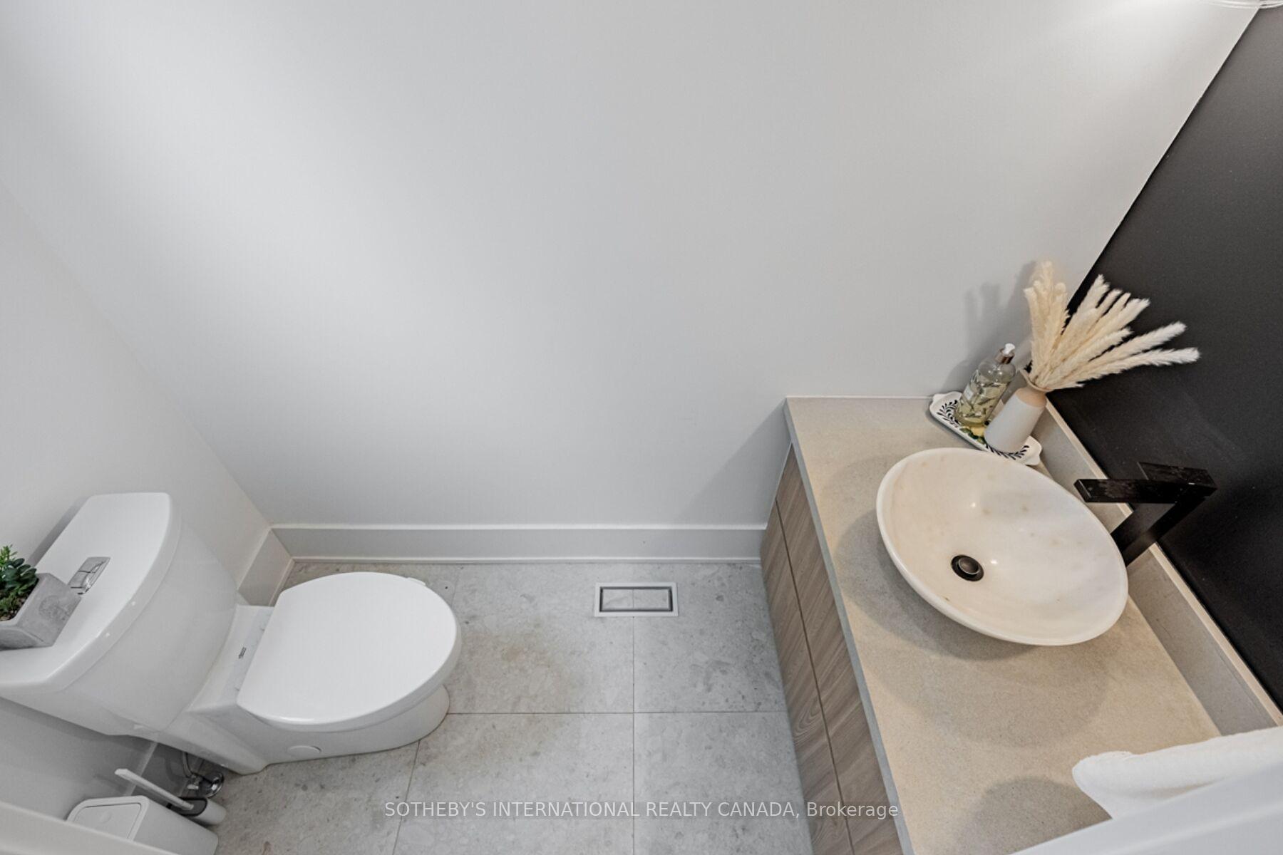 6 Twenty Fifth Street, Toronto, ON M8V 3P3