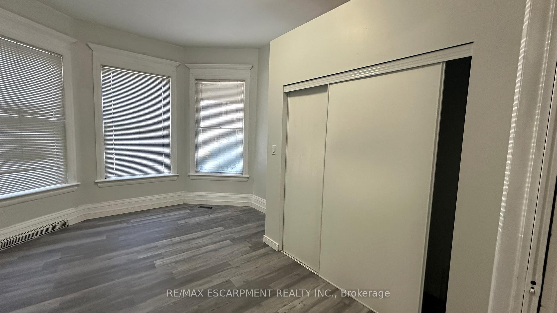 6 West Avenue N, Hamilton, ON L8L 5B8