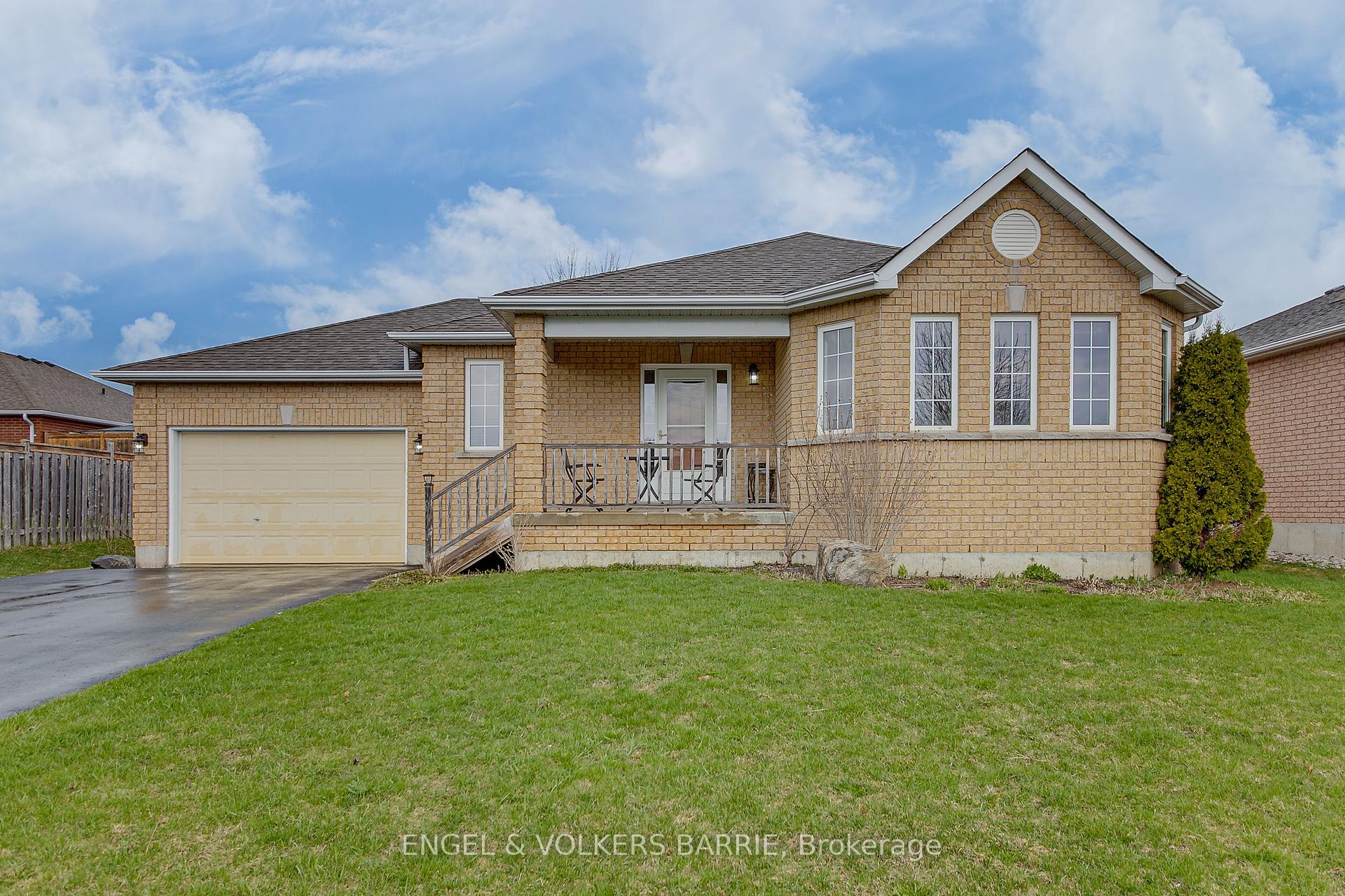 Springwater Real Estate MLS® Listings & Houses For Sale