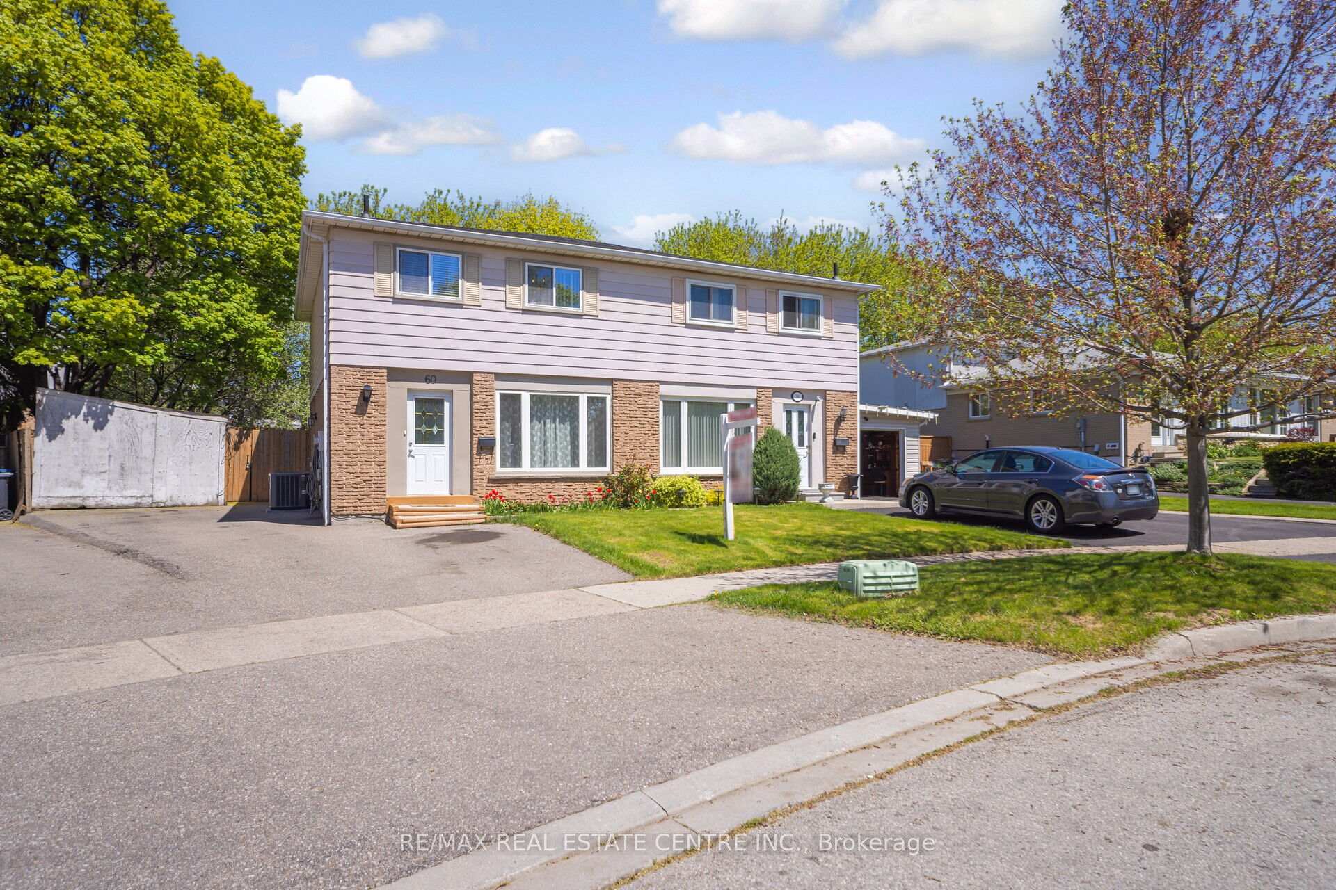 60 Chipwood Crescent, Brampton, ON L6V 2E5