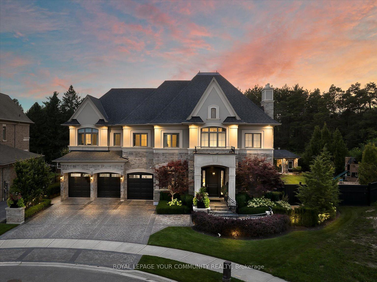 60 James Stokes Court, King, ON L7B 0M8