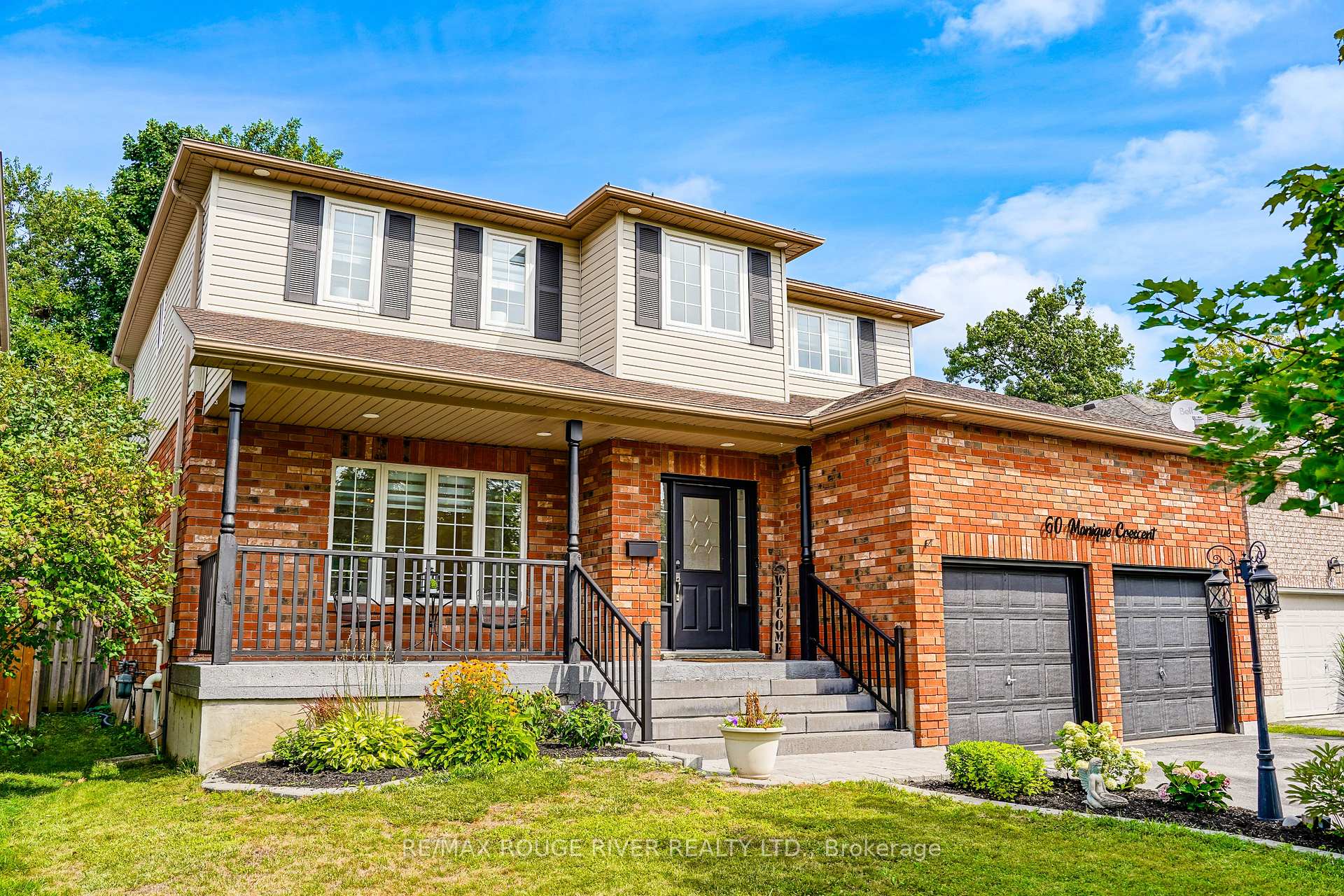 60 Monique Crescent, Barrie, ON L4M 6Y4