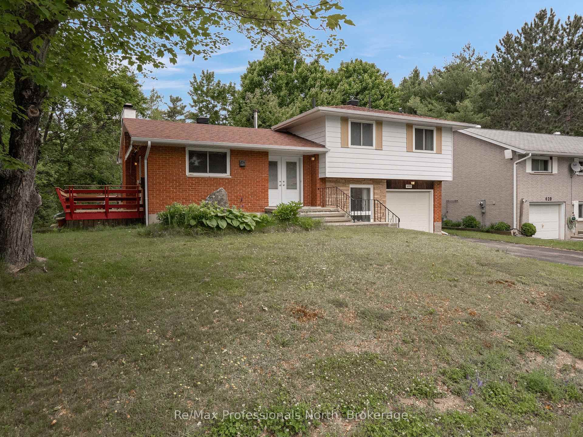 600 DAVID Street, Gravenhurst, ON P1P 1M2
