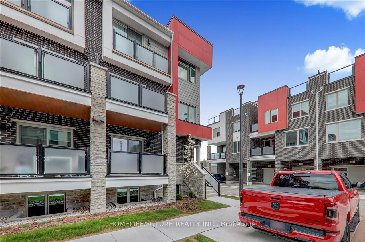 601 - 1034 REFLECTION Place, Pickering, ON L1X 2R2