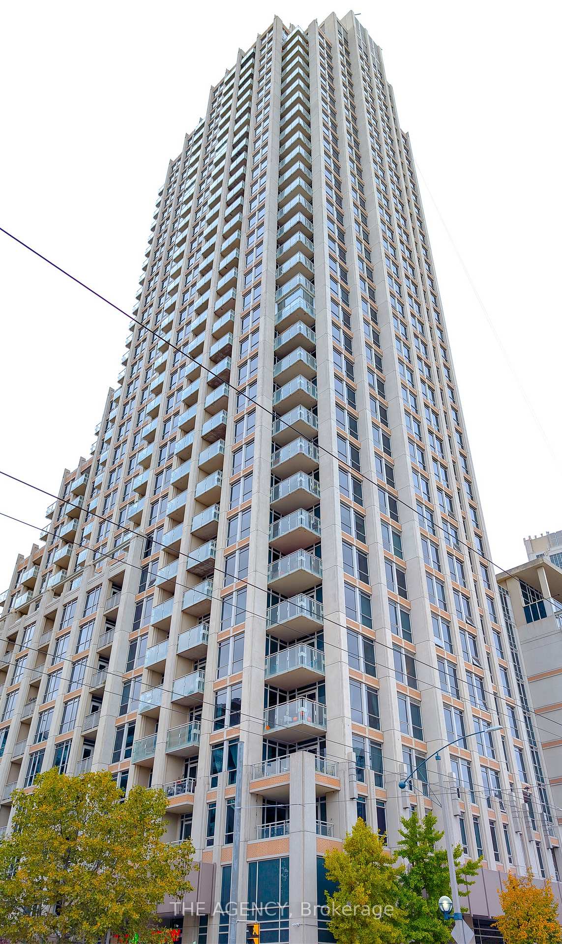 601 - 628 Fleet Street, Toronto, ON M5V 1A8