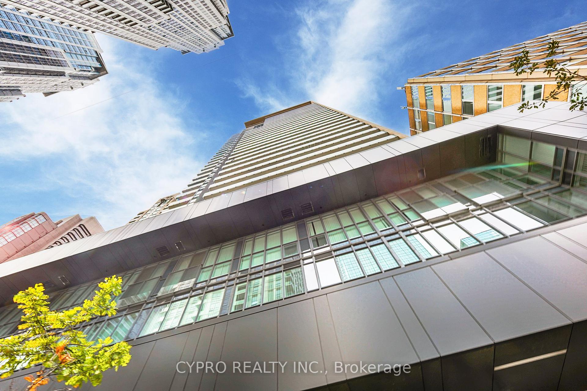 601 - 770 BAY Street, Toronto, ON M5G 0A6