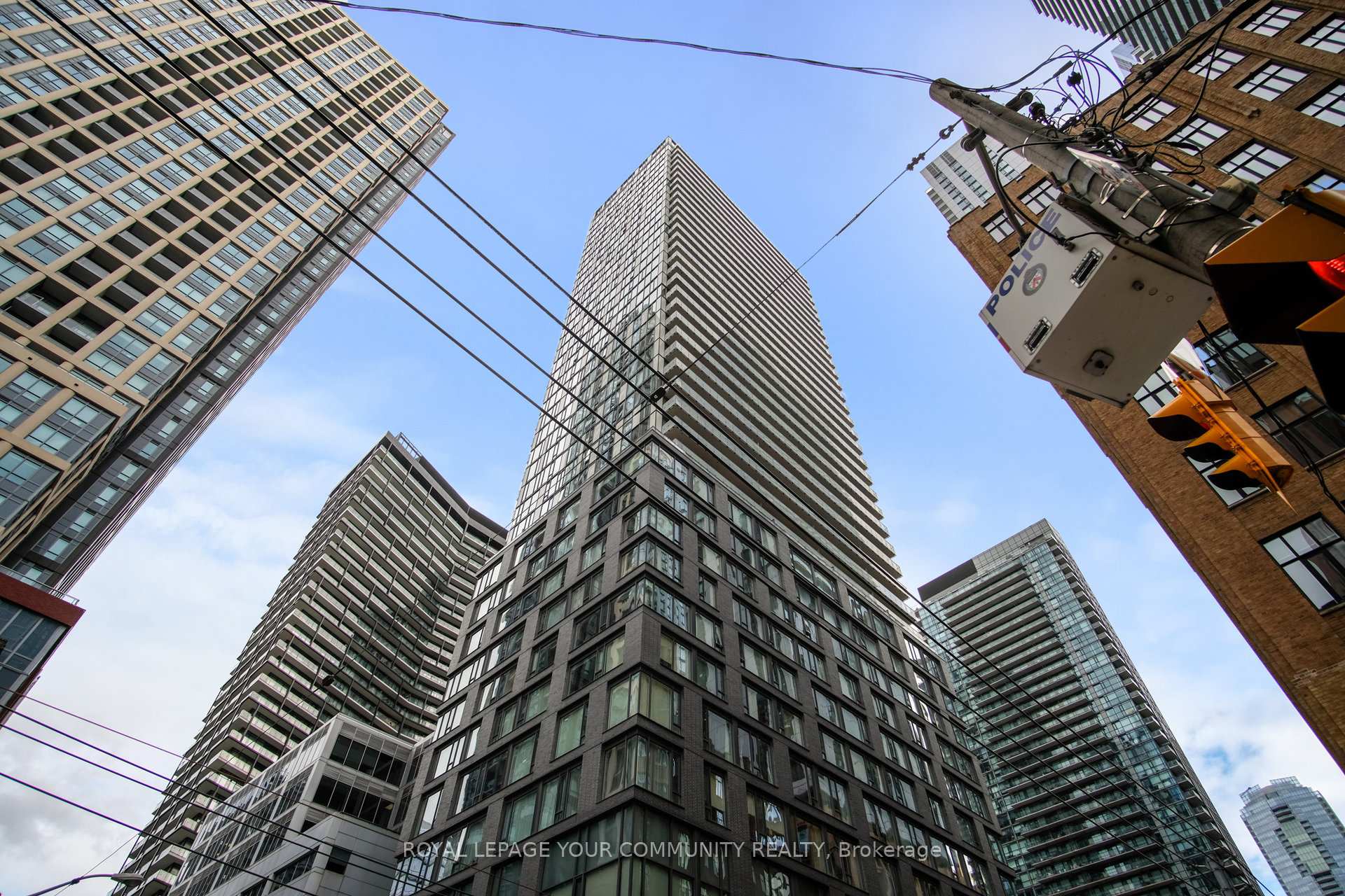 602 - 101 Peter Street, Toronto, ON M5V 0G6