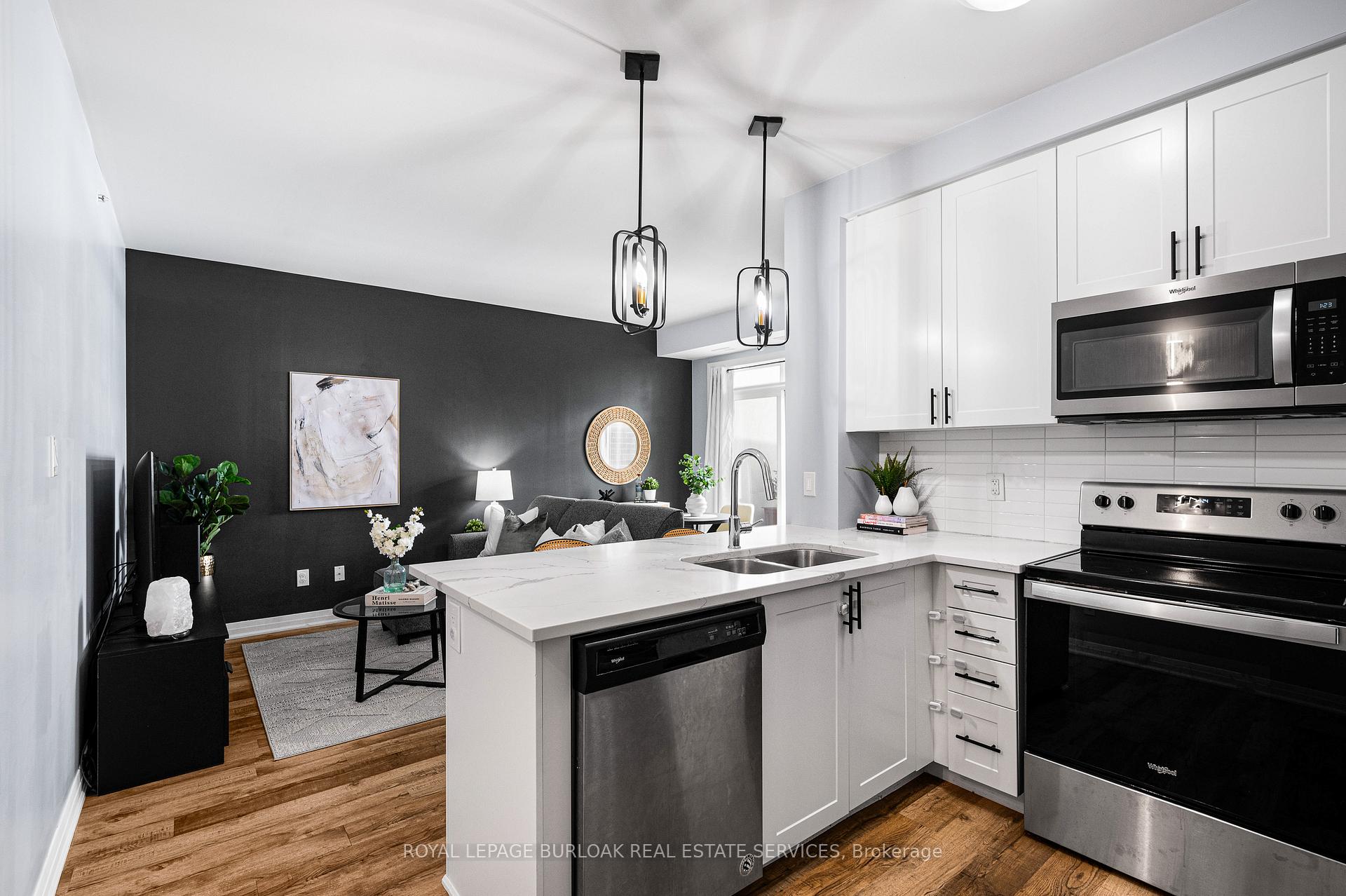 602 - 610 Farmstead Drive, Milton, ON L9T 8X5