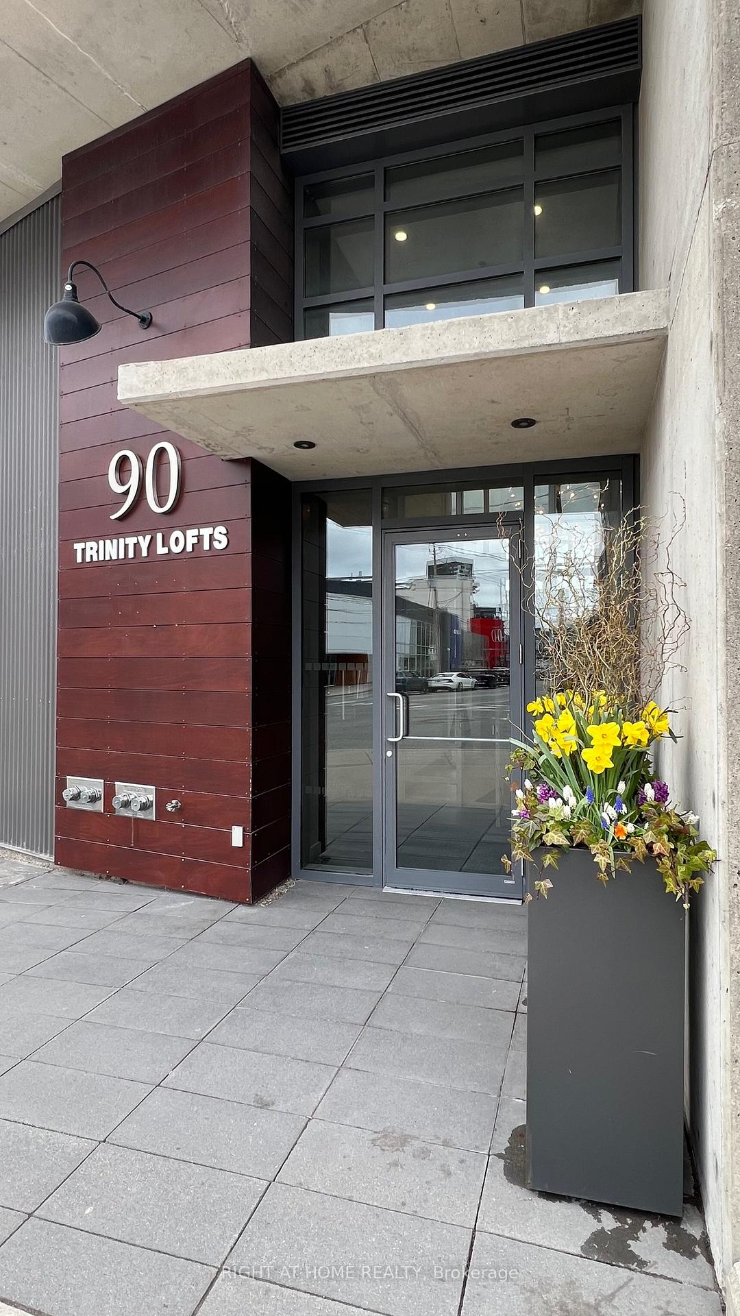 602 - 90 Trinity Street, Toronto, ON M5A 0E4