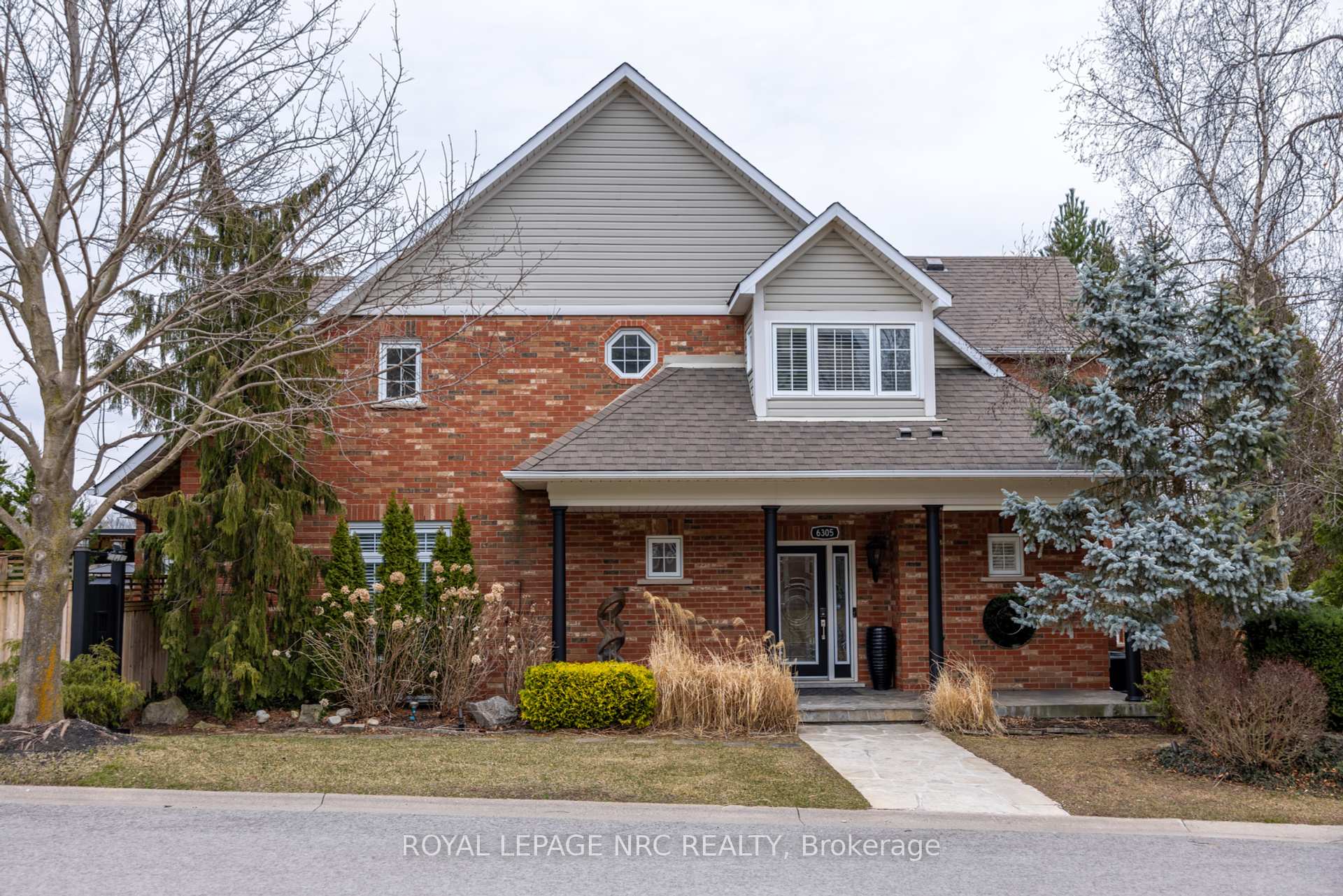 6305 Stonefield Park, Niagara Falls, ON L2J 4K1
