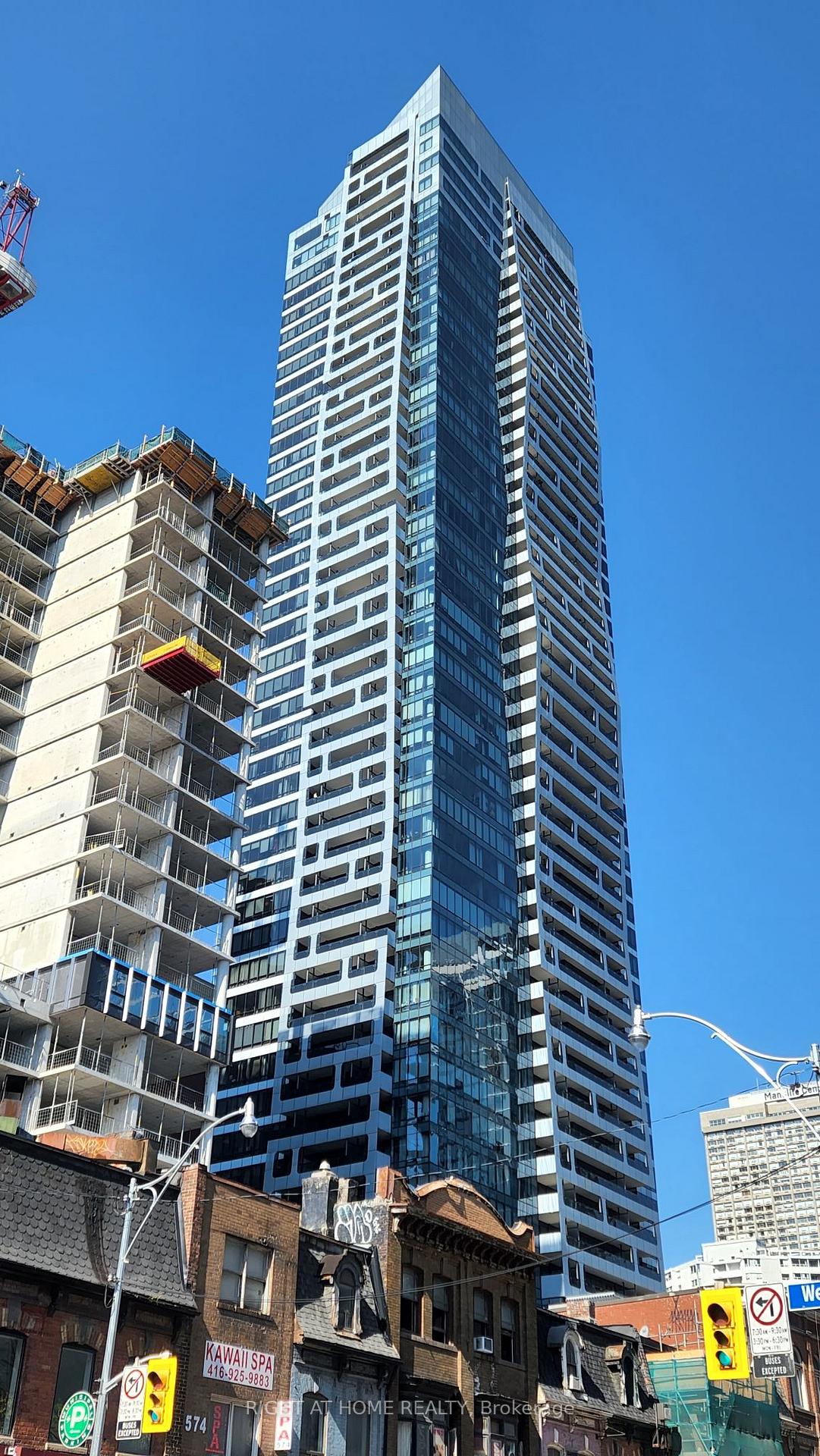 604 - 5 st joseph Street, Toronto, ON M4Y 0B6