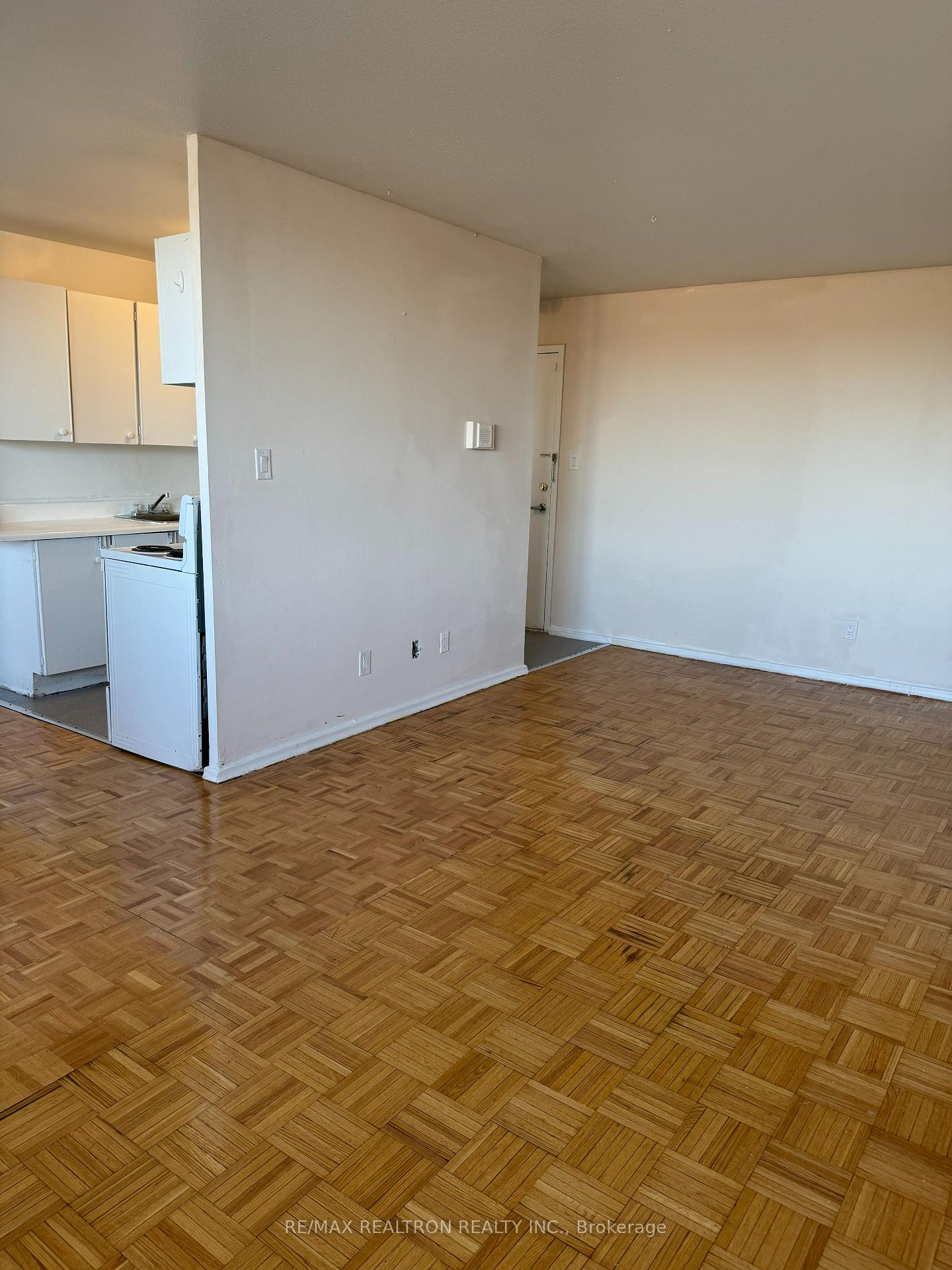 604 - 500 Dawes Road, Toronto, ON M4B 2G1