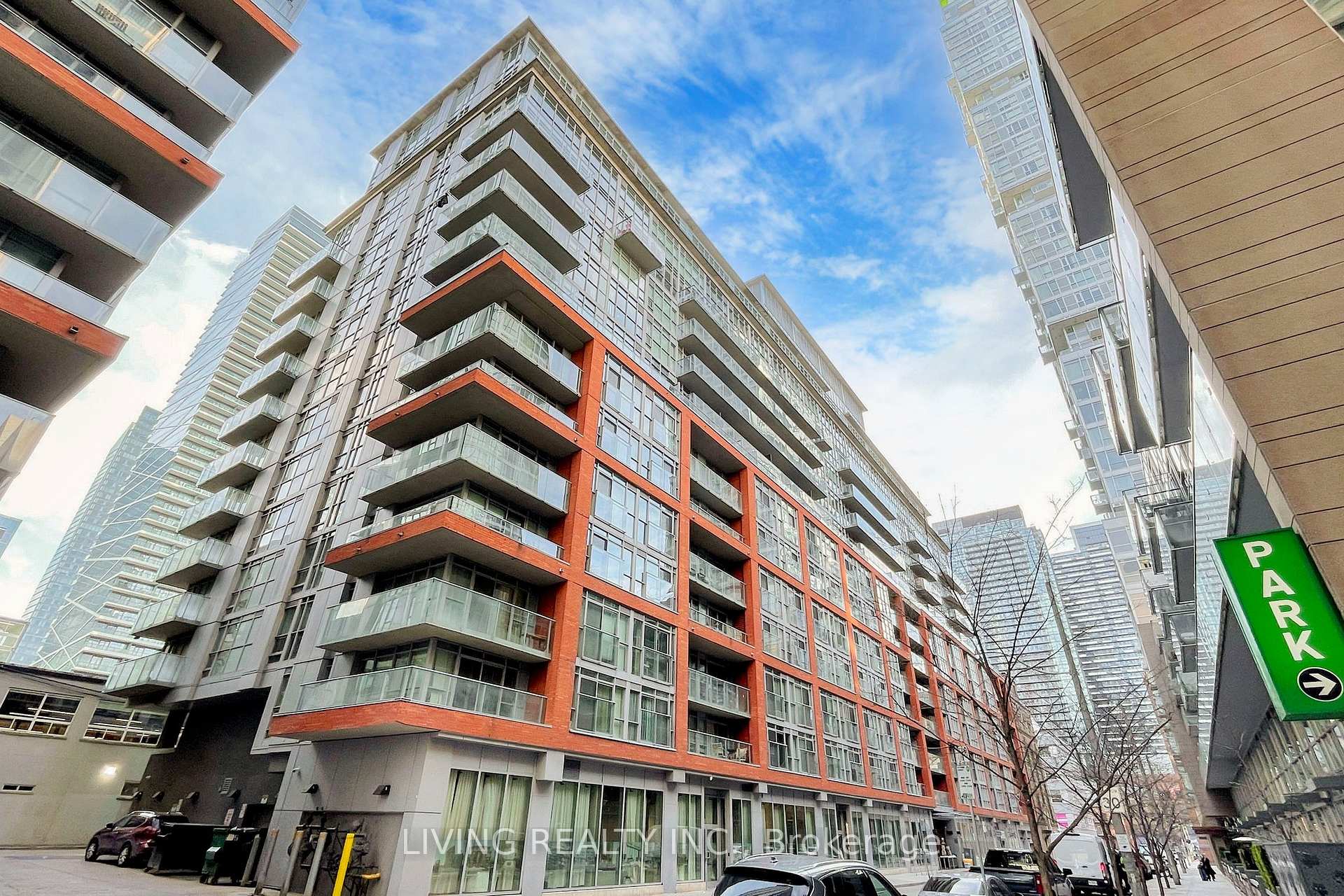 605 - 21 Nelson Street, Toronto, ON M5V 3H9